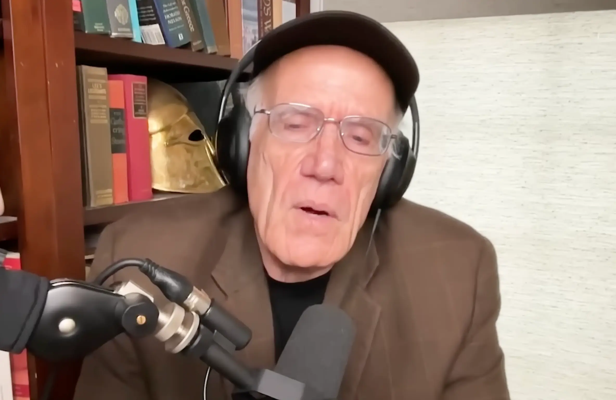 What happened to Victor Davis Hanson? 2014 accident and more health ...