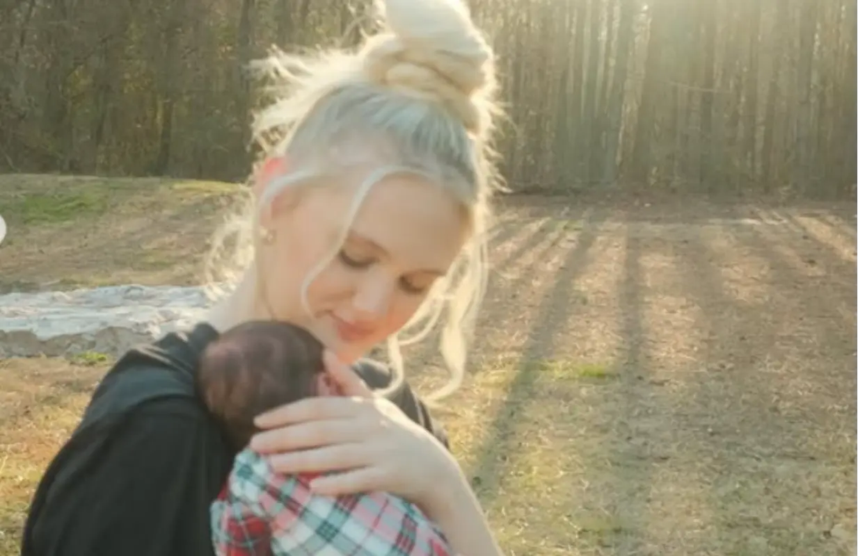 What happened to Tineke 'Tini' Younger's twin baby daughter? TikToker ...