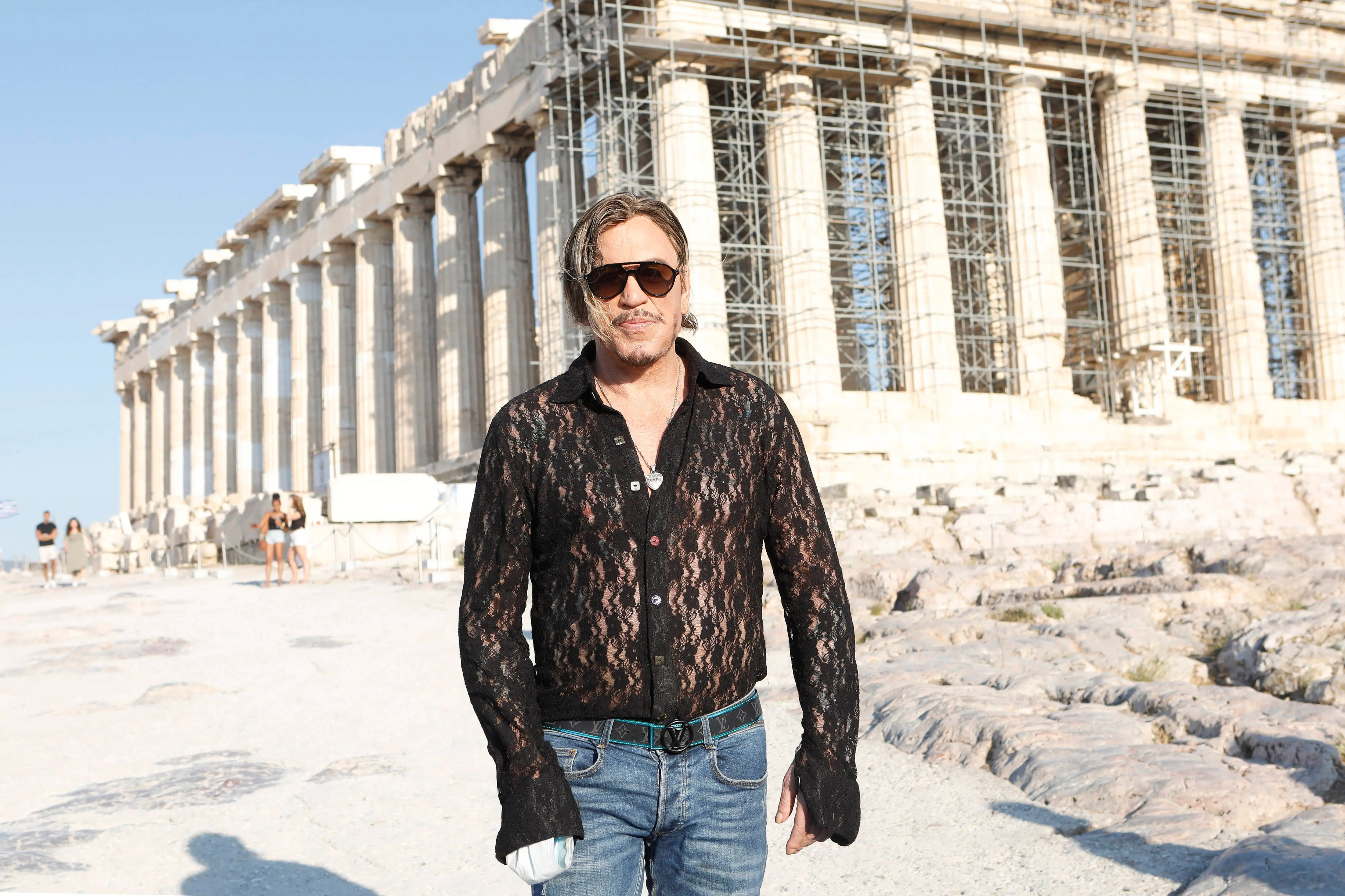 “What did he do with all that money?”: Fans react to Mickey Rourke ...