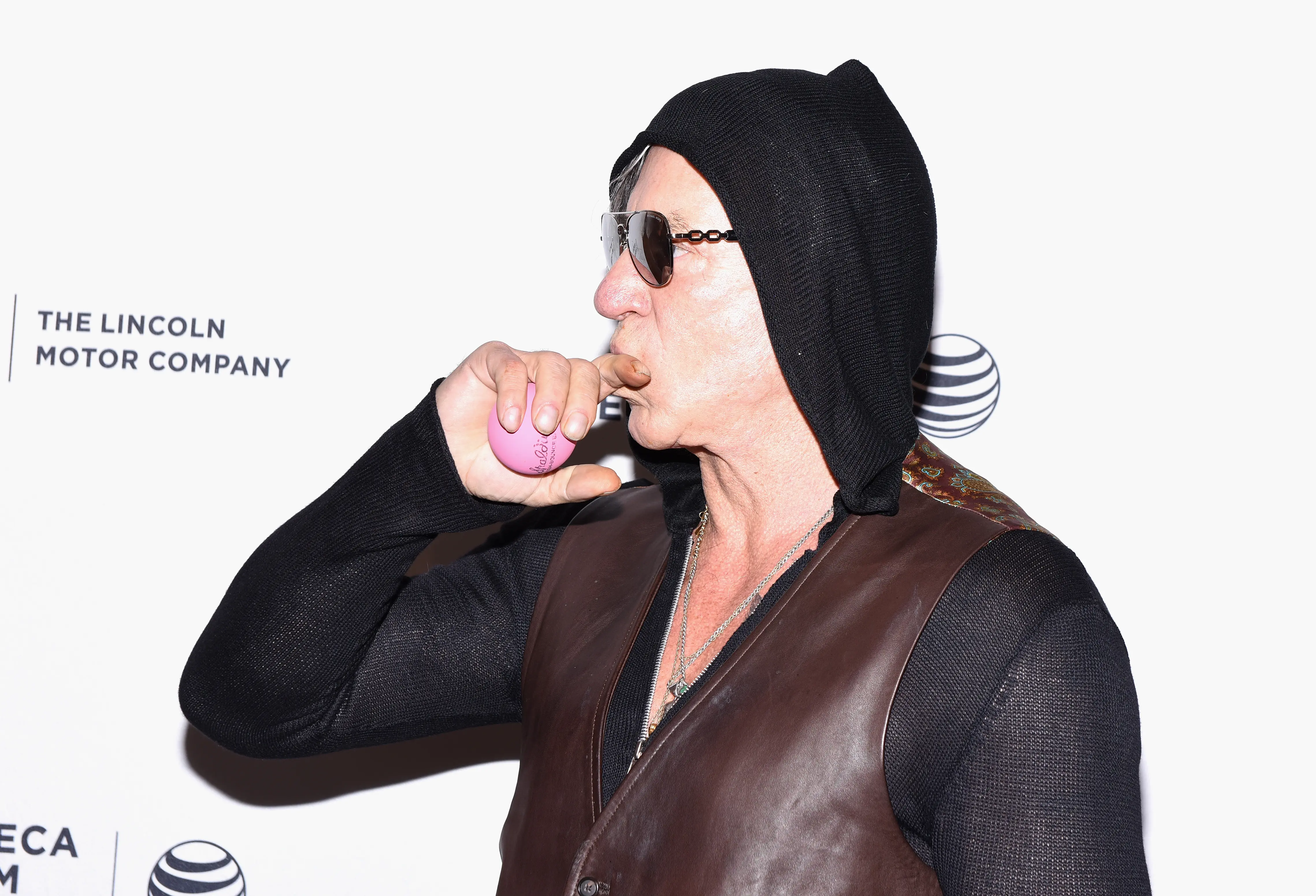 Who is Kimberly Hines? Mickey Rourke denounces GoFundMe as manager ...