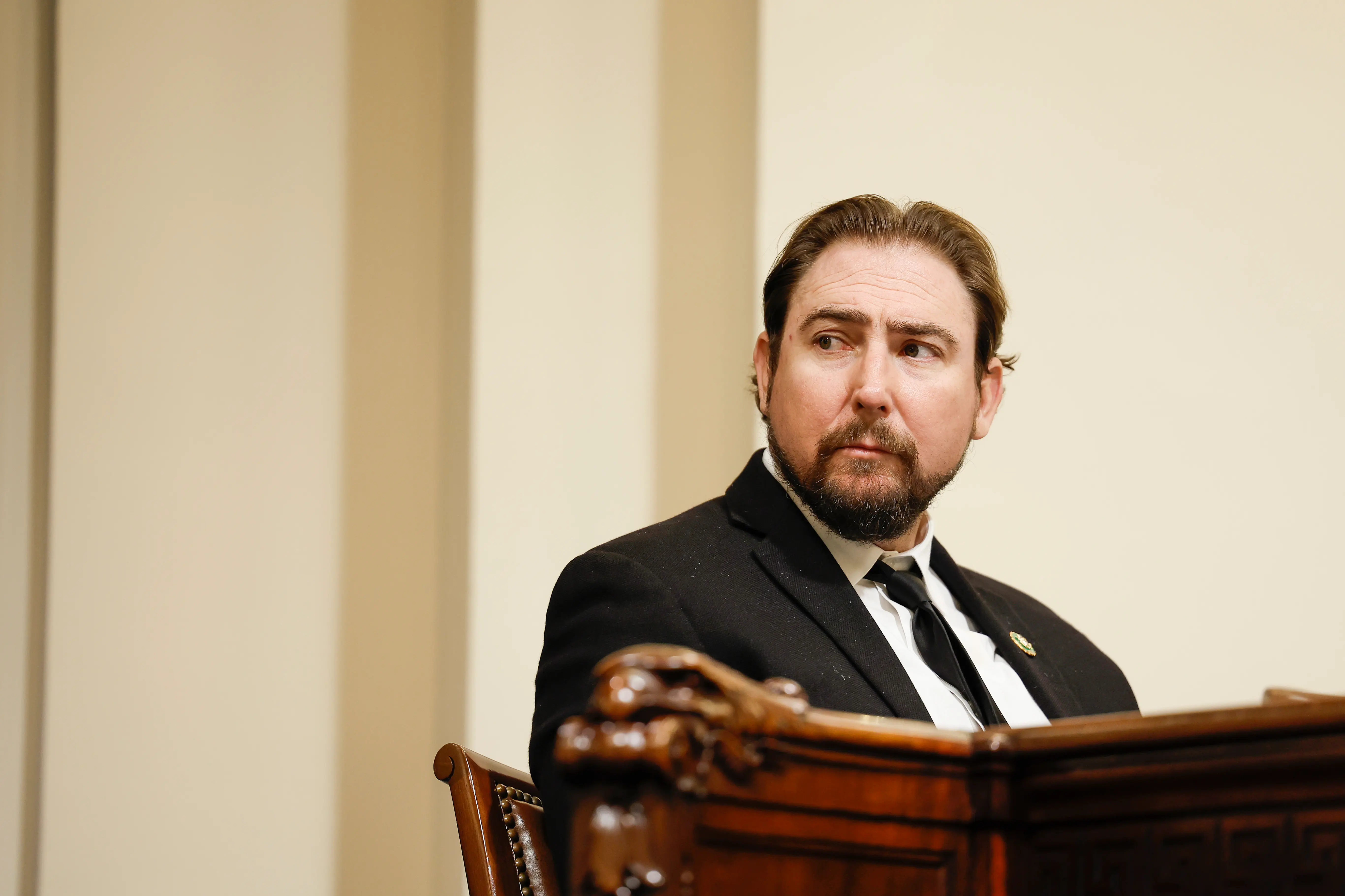 Who is Eli Crane? Congressman introduces bill to award Nick Shirley the ...