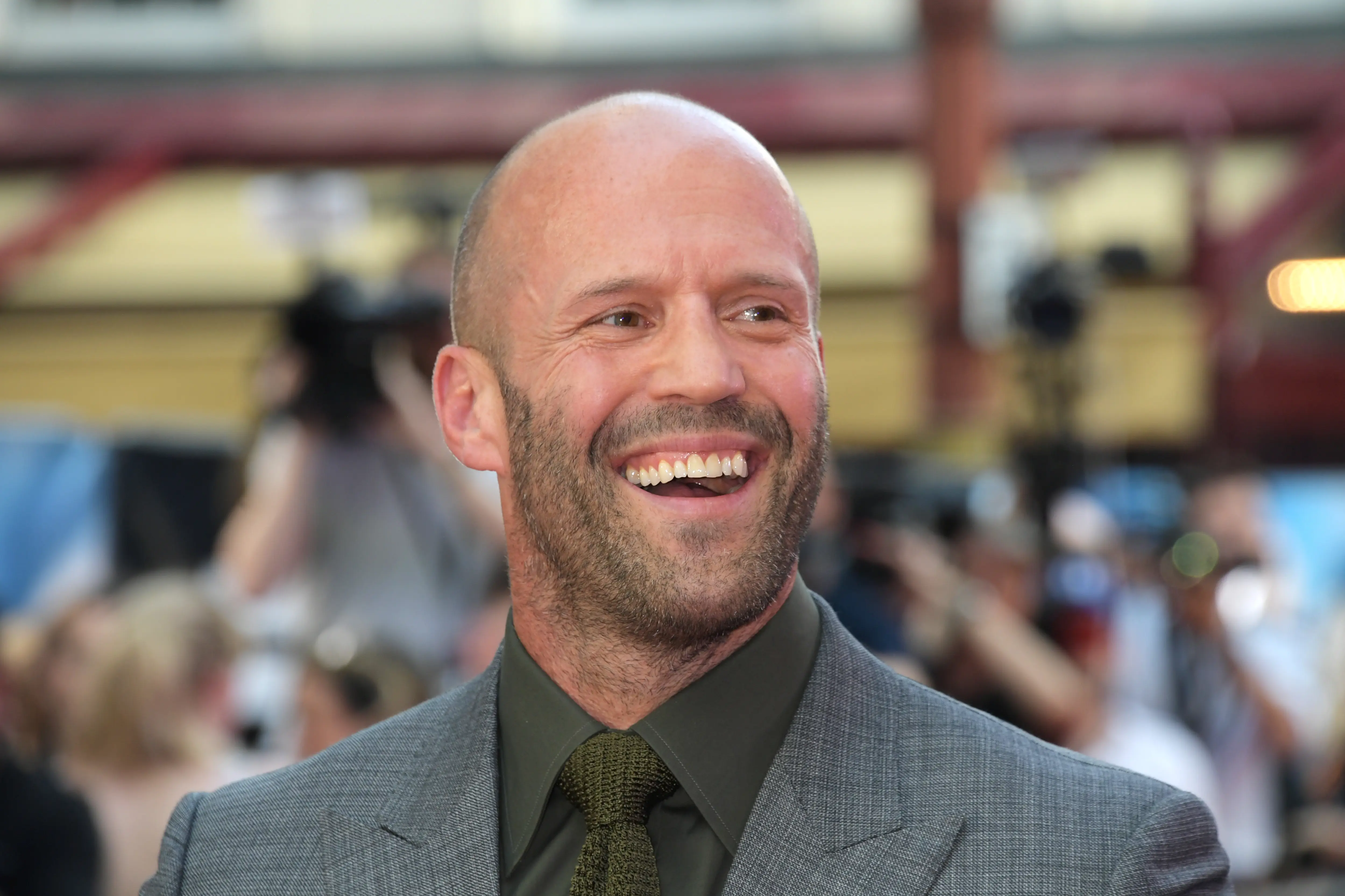 Irvine cops are hunting a “less attractive Jason Statham” lookalike ...