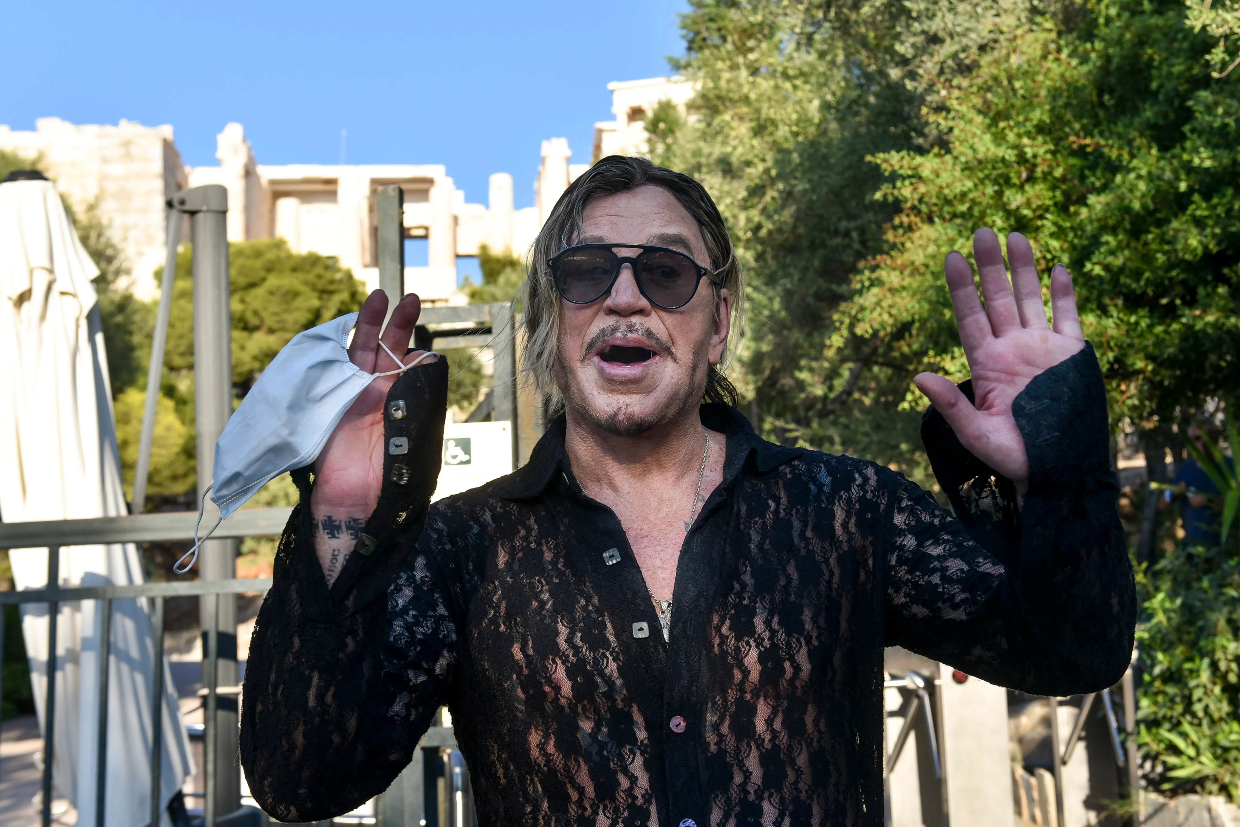 Why is Mickey Rourke refunding GoFundMe donations? Reason explained ...