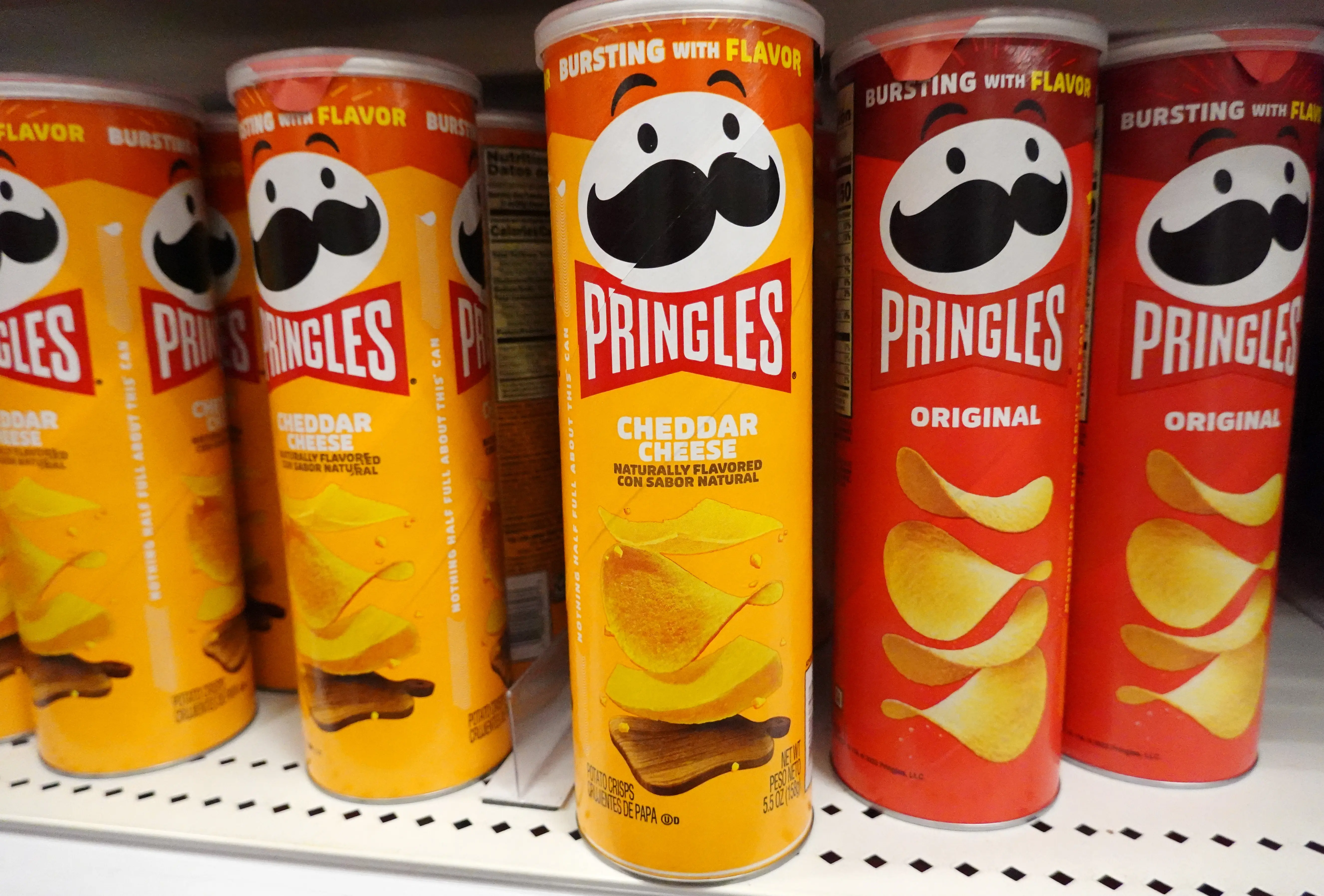 Did Pringles announce it is gender fluid and unveil a new logo? Viral ...