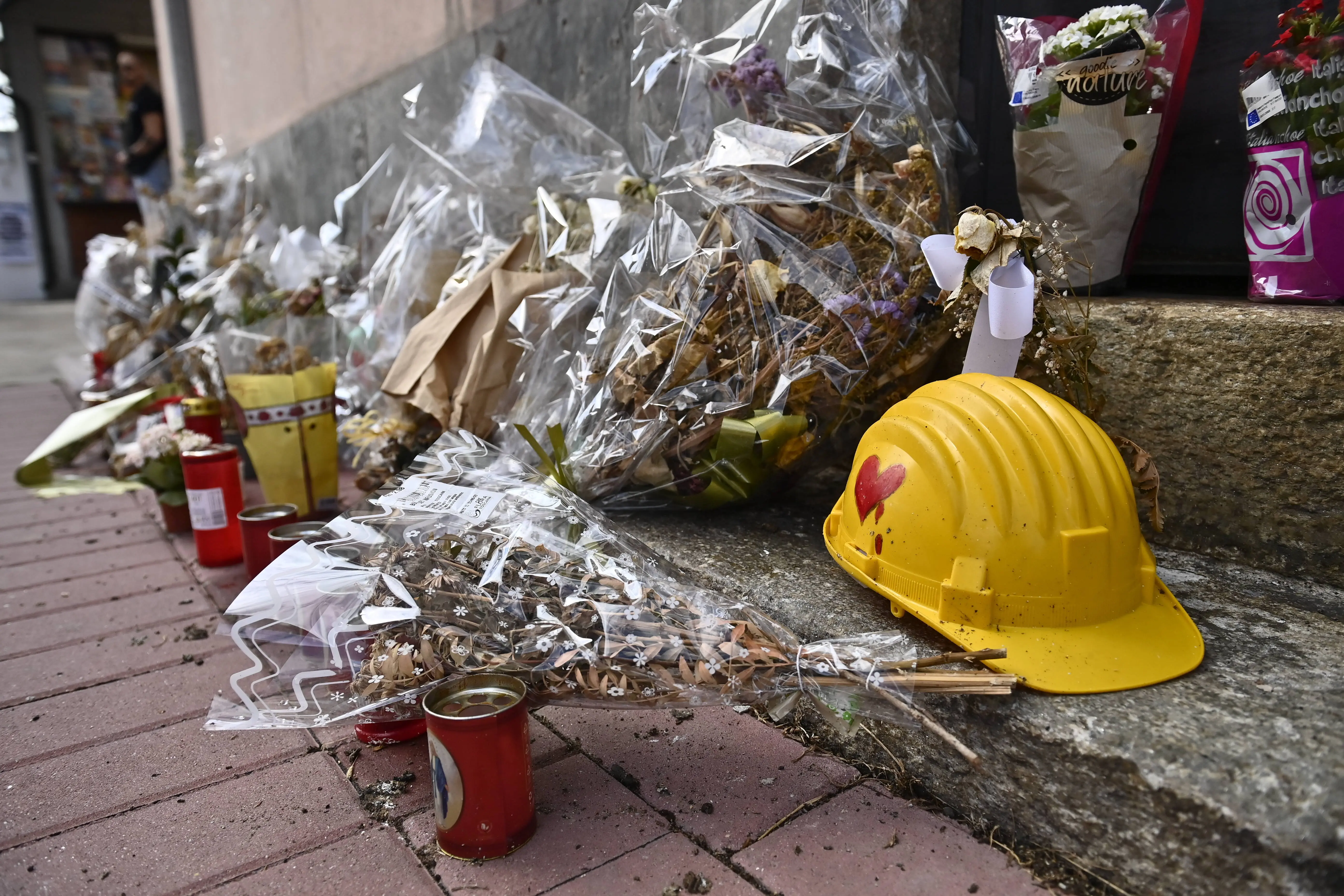 Whyte Folkz GoFundMe seeks $11,000 to cover funeral cost as rapper ...