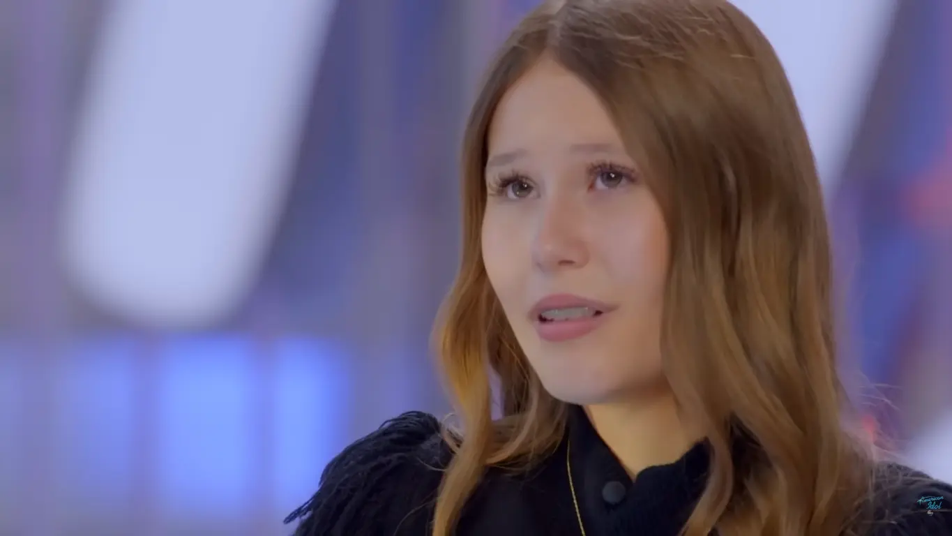 Teen singer Khloe Grace’s emotional tribute song brings Carrie ...