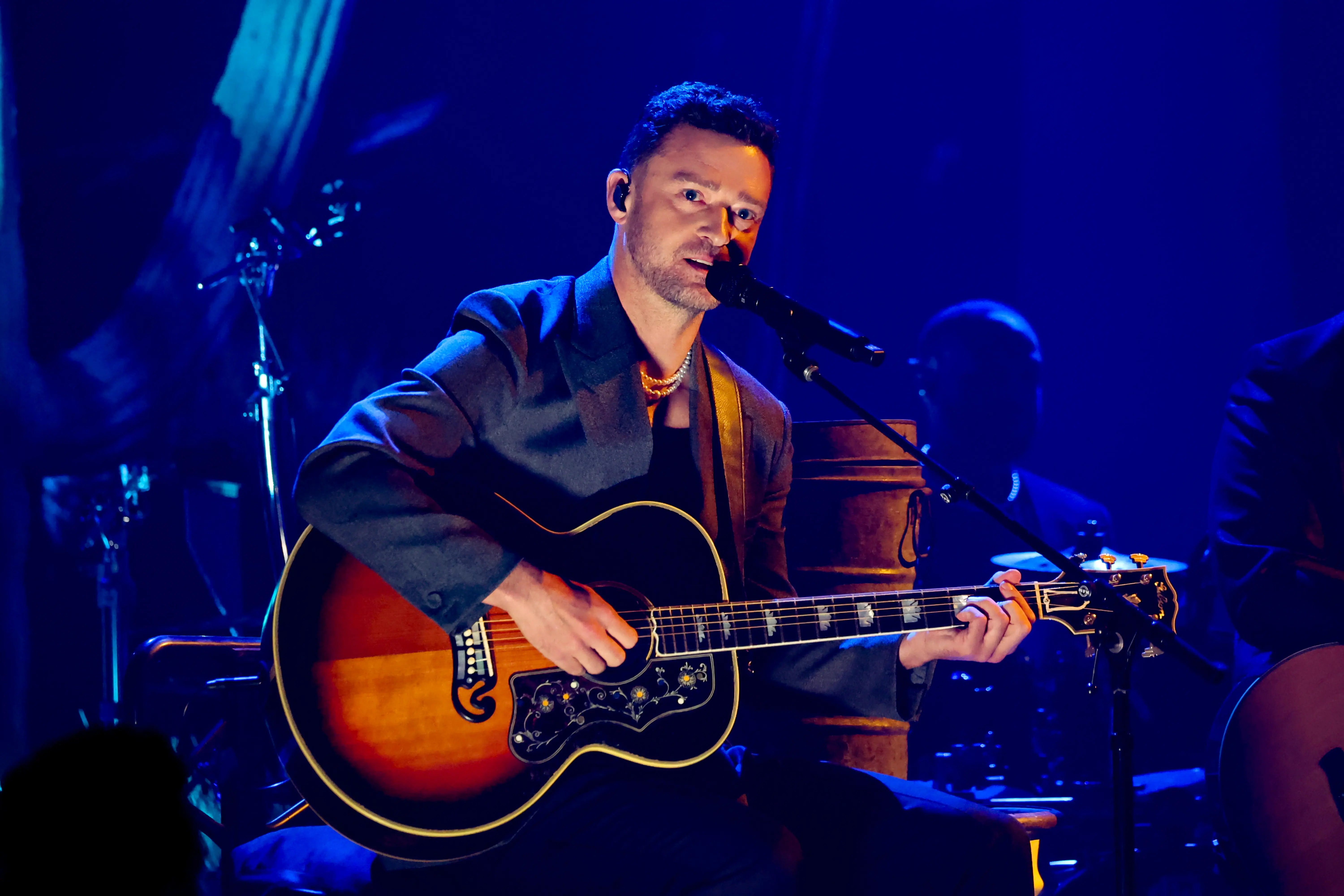 How did Justin Timberlake make his first stage appearance in months ...