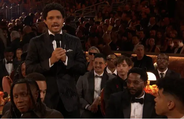 Kendrick Lamar cringes as Trevor Noah cracks Drake jokes at the Grammys ...