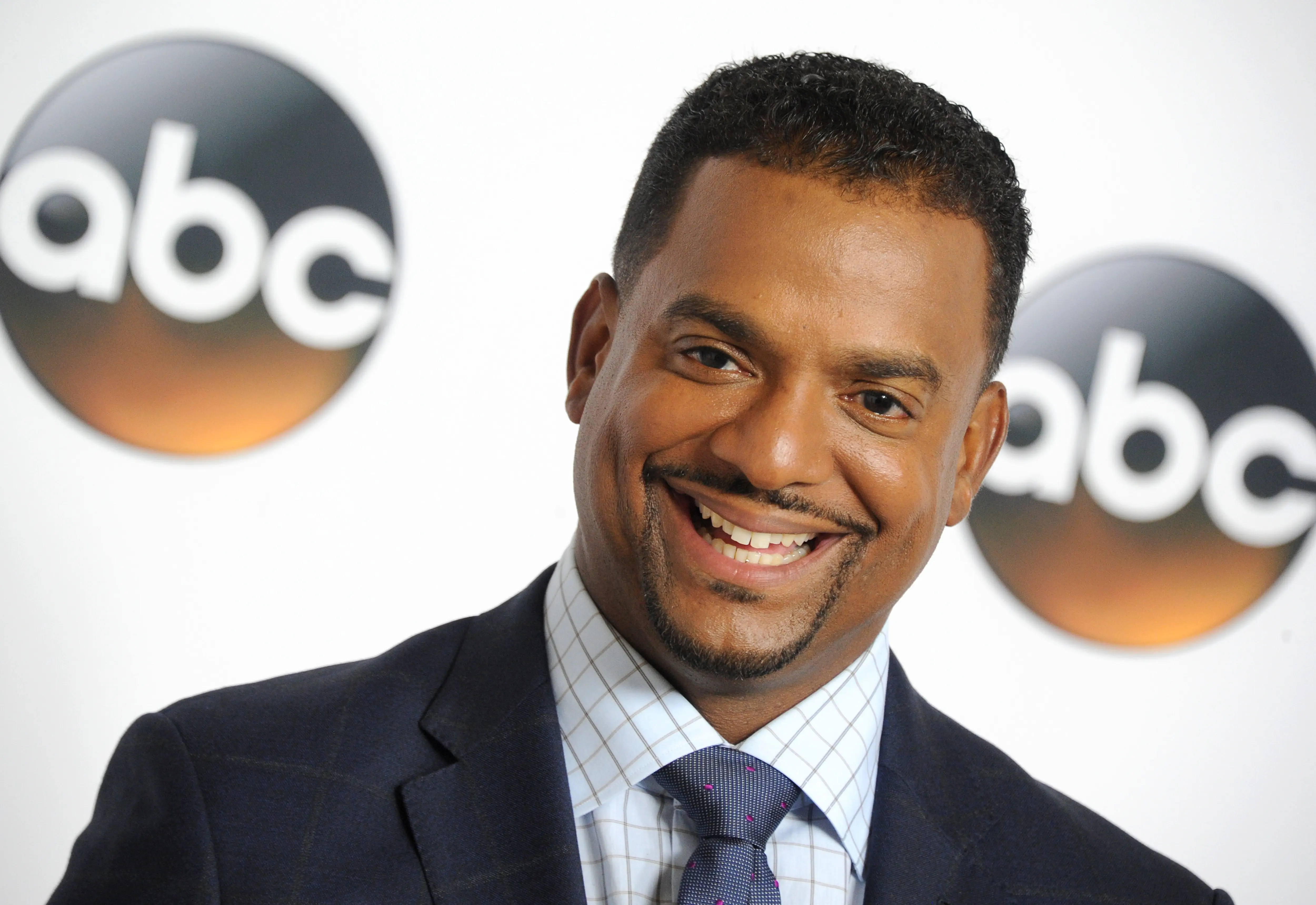 DWTS star Alfonso Ribeiro shares emotional final moment with James Van ...