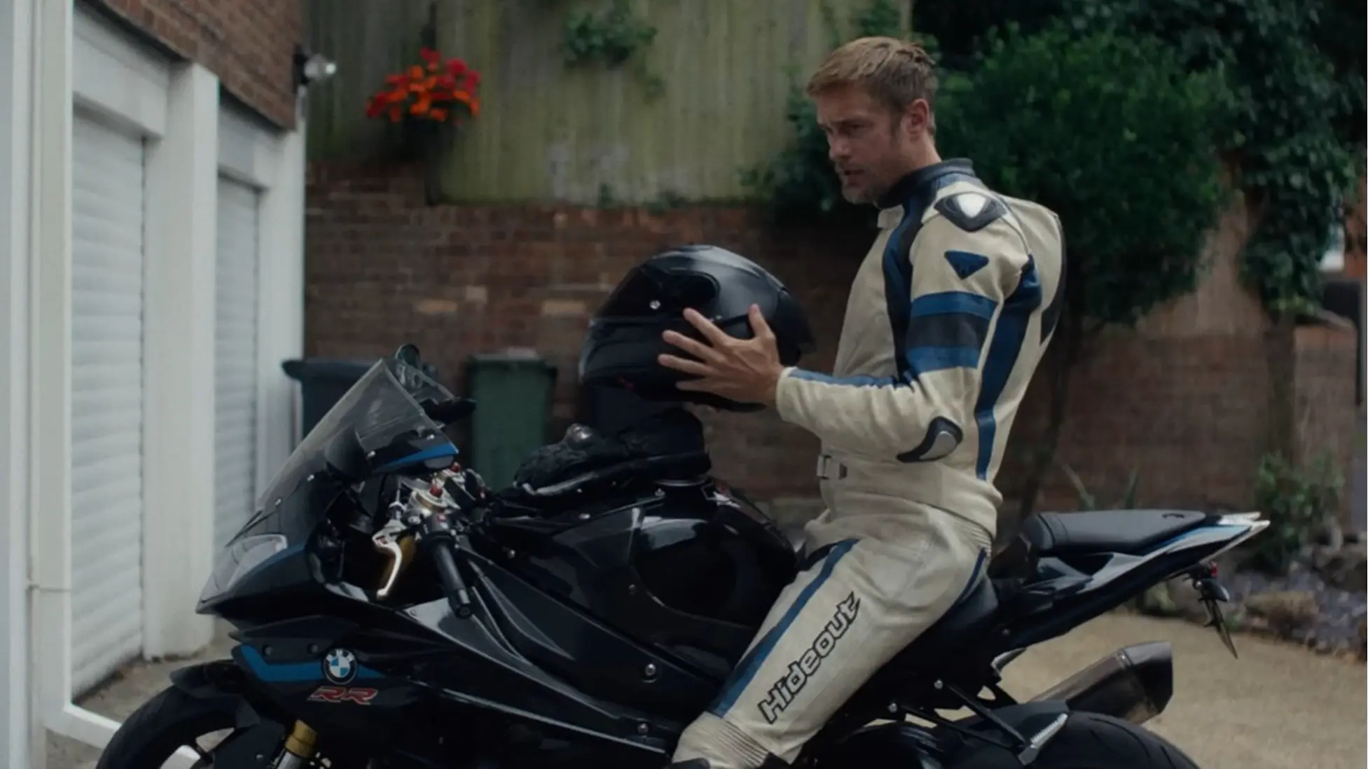 Pillion ending explained: Why does Ray disappear after finally kissing ...