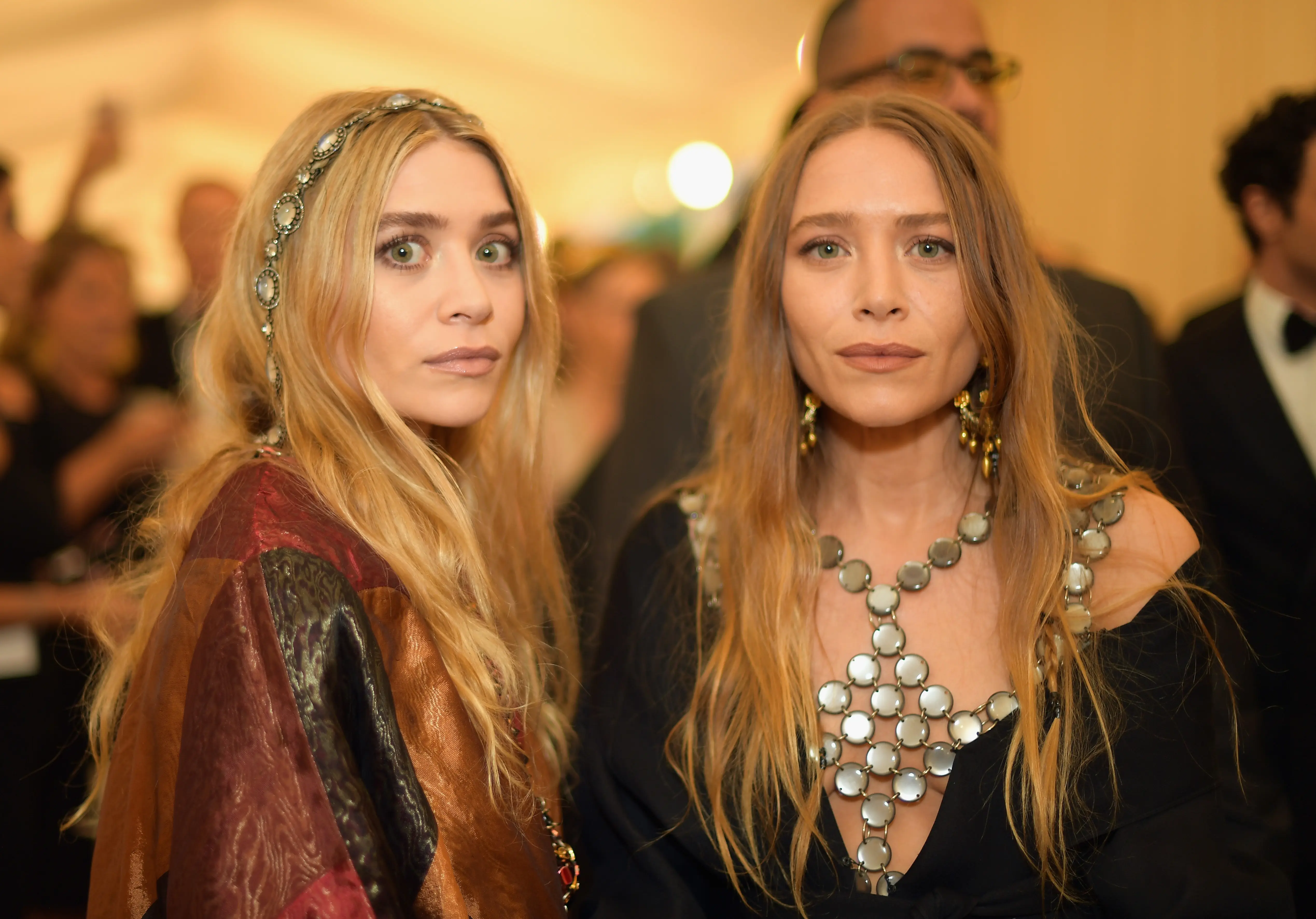 Is the Mary Kate and Ashley Olsen Louis Vuitton ad real or fake? Viral ...