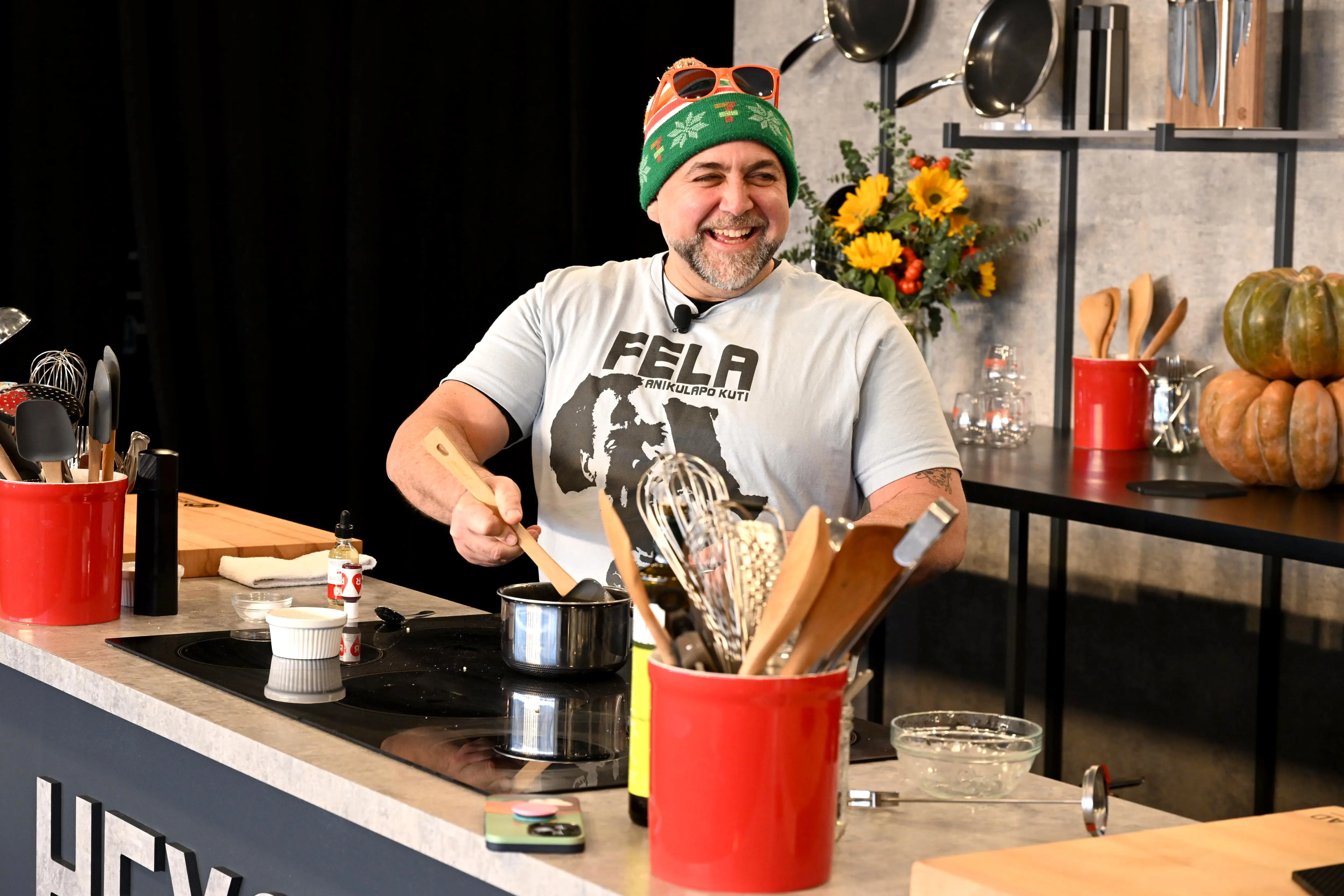 Akbar and Genesis face design struggles in Baking Championship: Next ...