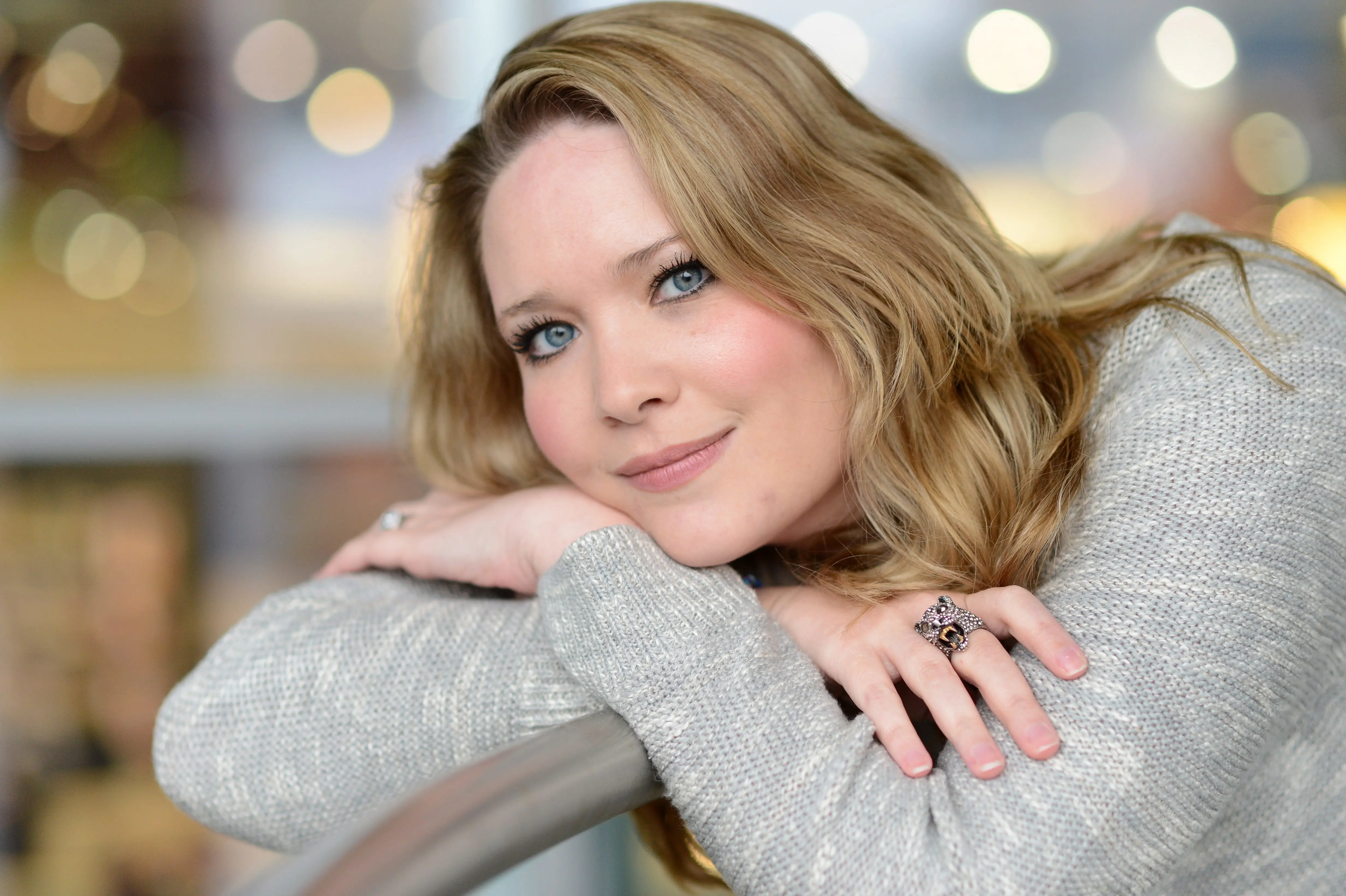 Sarah J. Maas books reading order: A detailed guide - PRIMETIMER