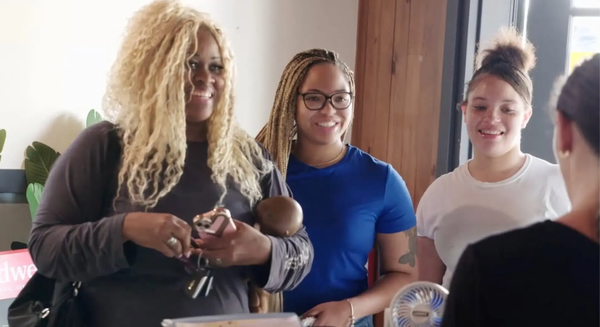 Love During Lockup season 7 episode 8 - Ayesha reveals Mikhael’s life ...