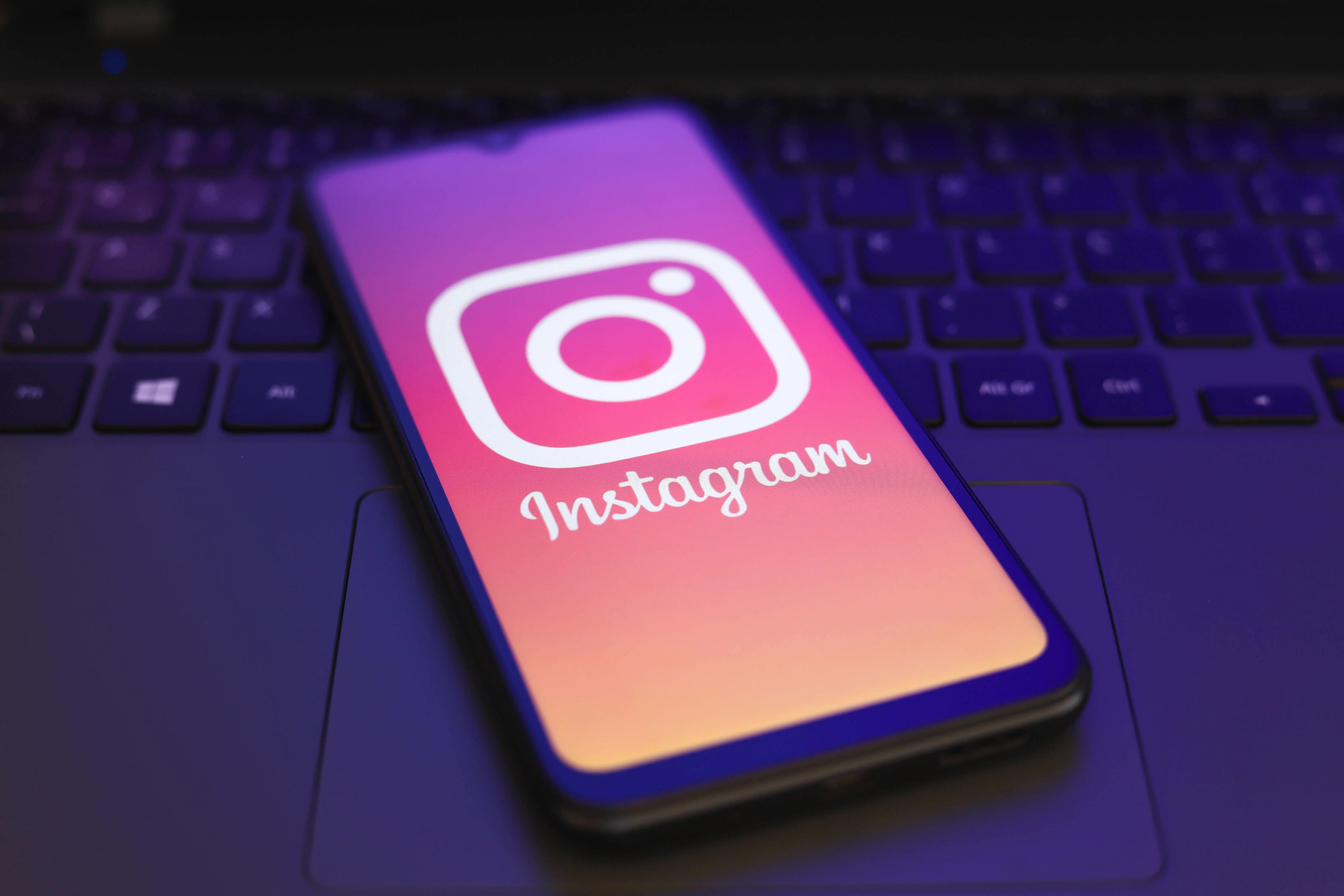 Why is Instagram not working today? New Meta outage triggers DM and ...