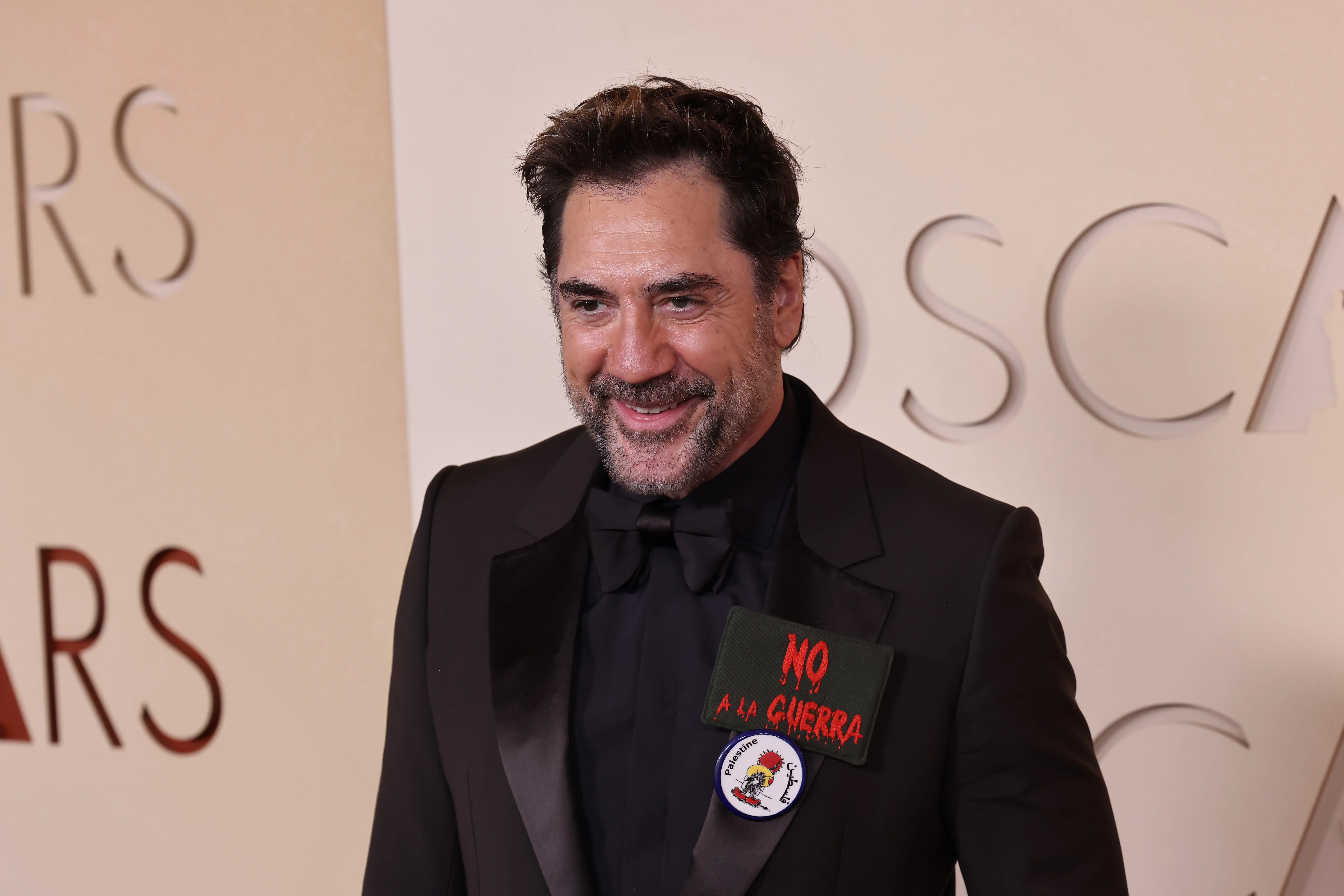 What did Javier Bardem's pin say at the Oscars 2026? Meaning explained ...