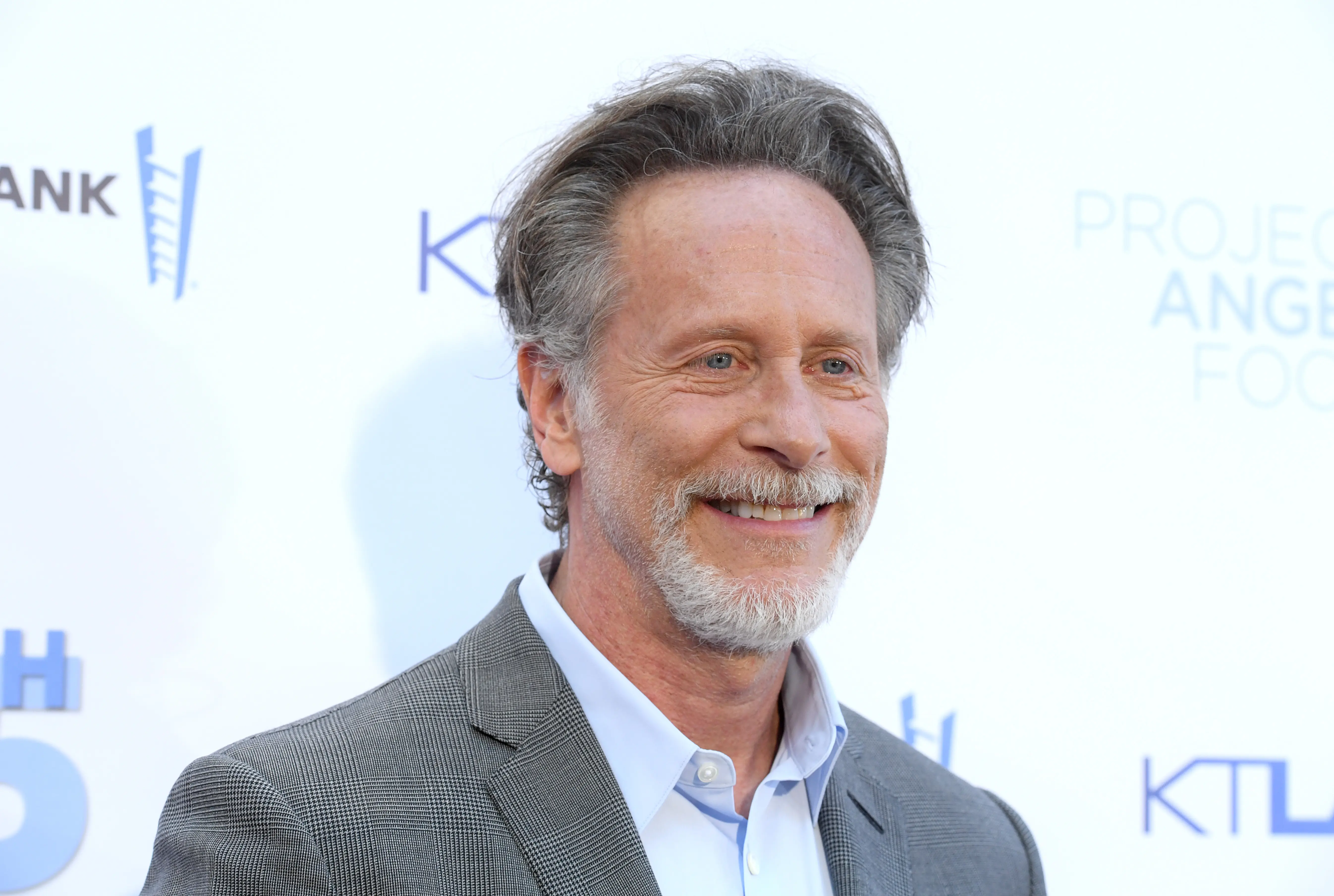 Celebrity Jeopardy! - Steven Weber survives last-second scare to beat ...