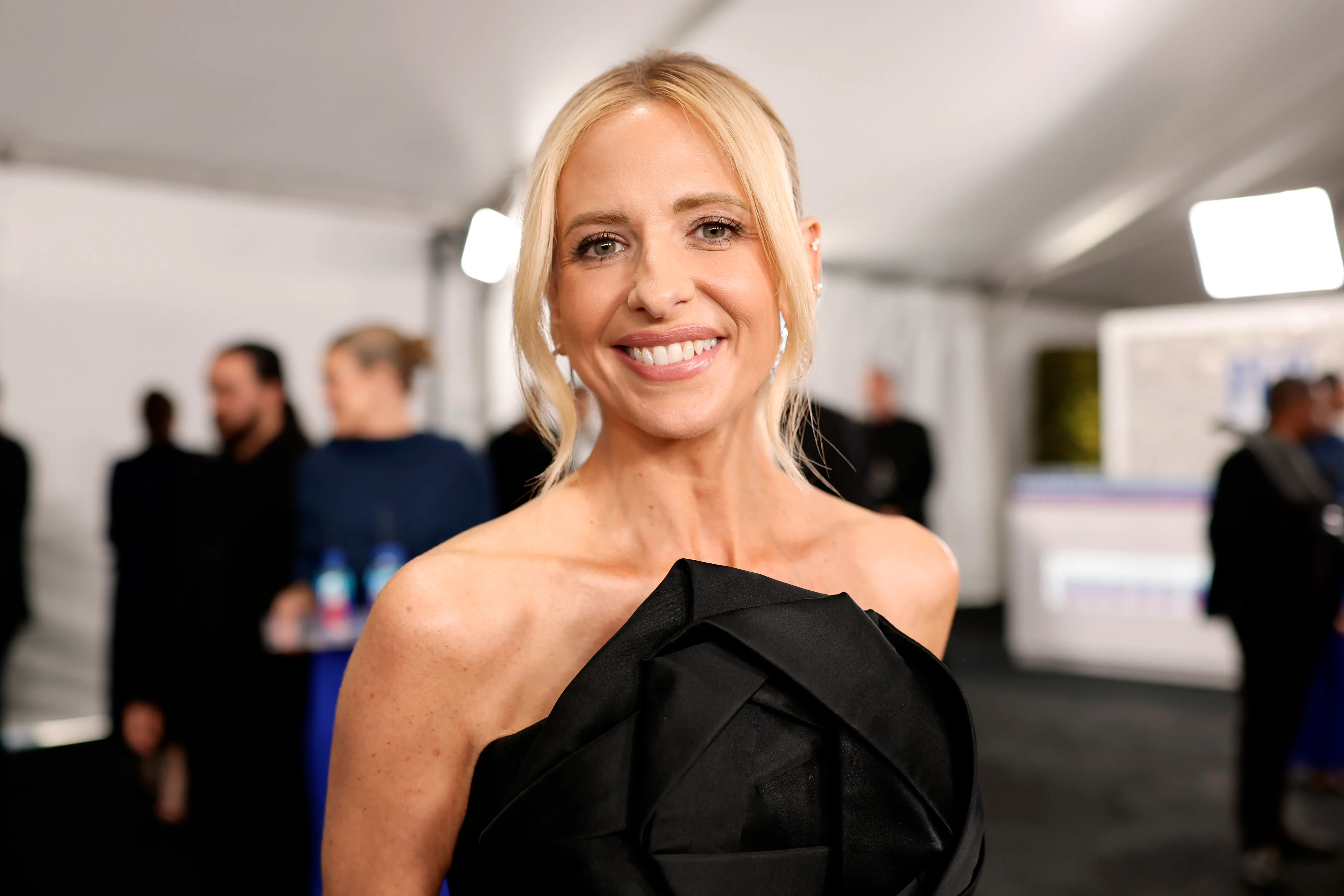 "I know you are at peace": Co-star Sarah Michelle Gellar pays tribute ...