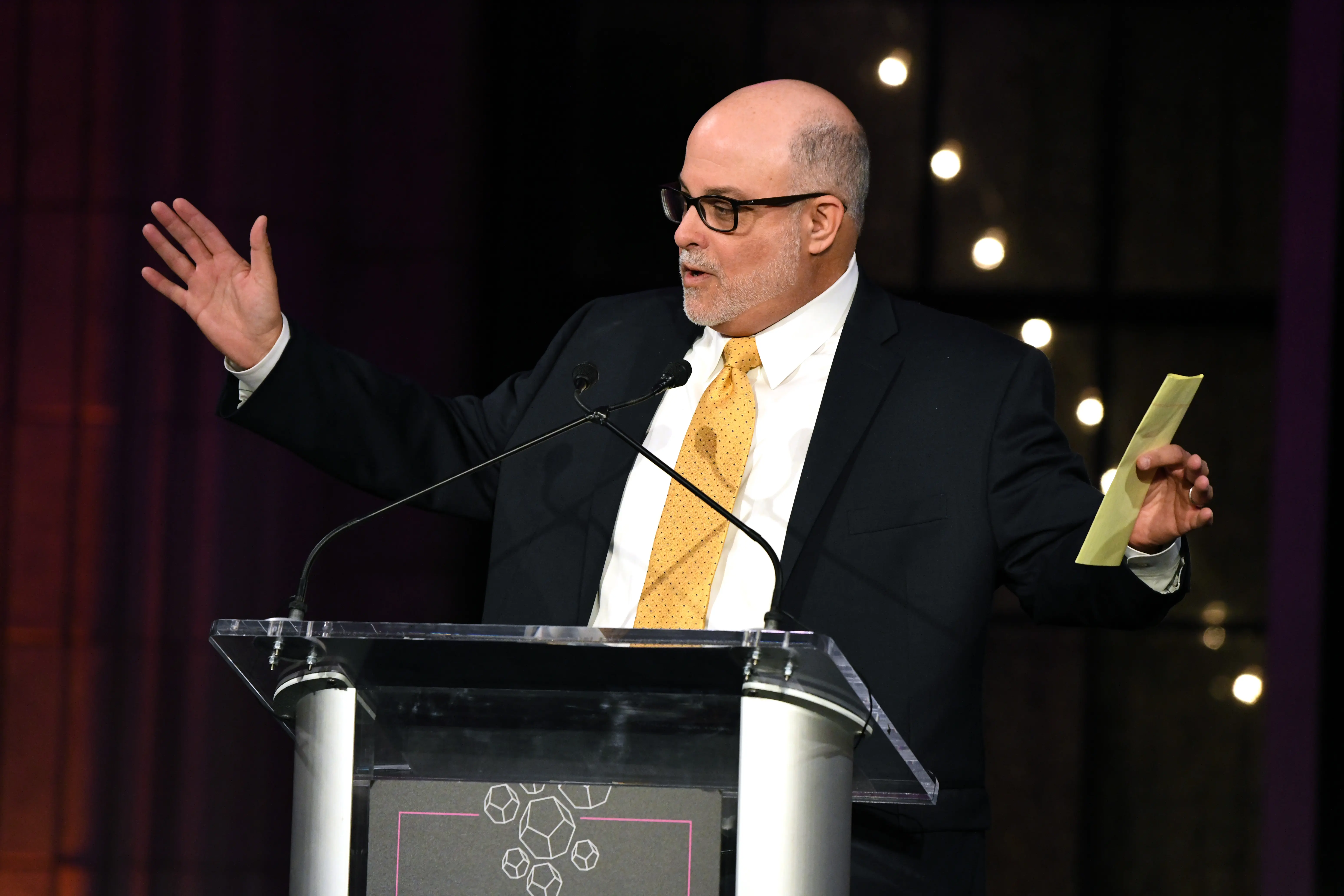 Mark Levin dares Joe Rogan to skip White House event and proclaim his ...
