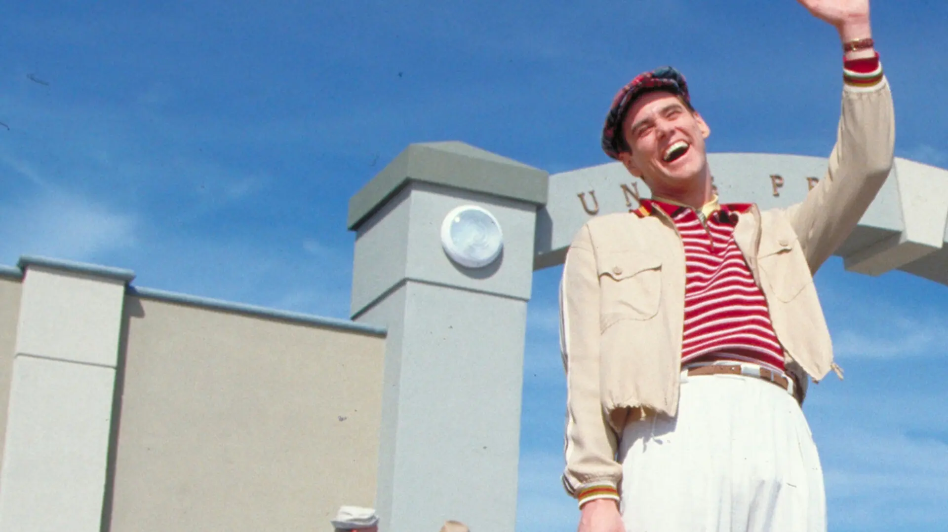 The Truman Show ending explained: How does Truman realize the fake ...
