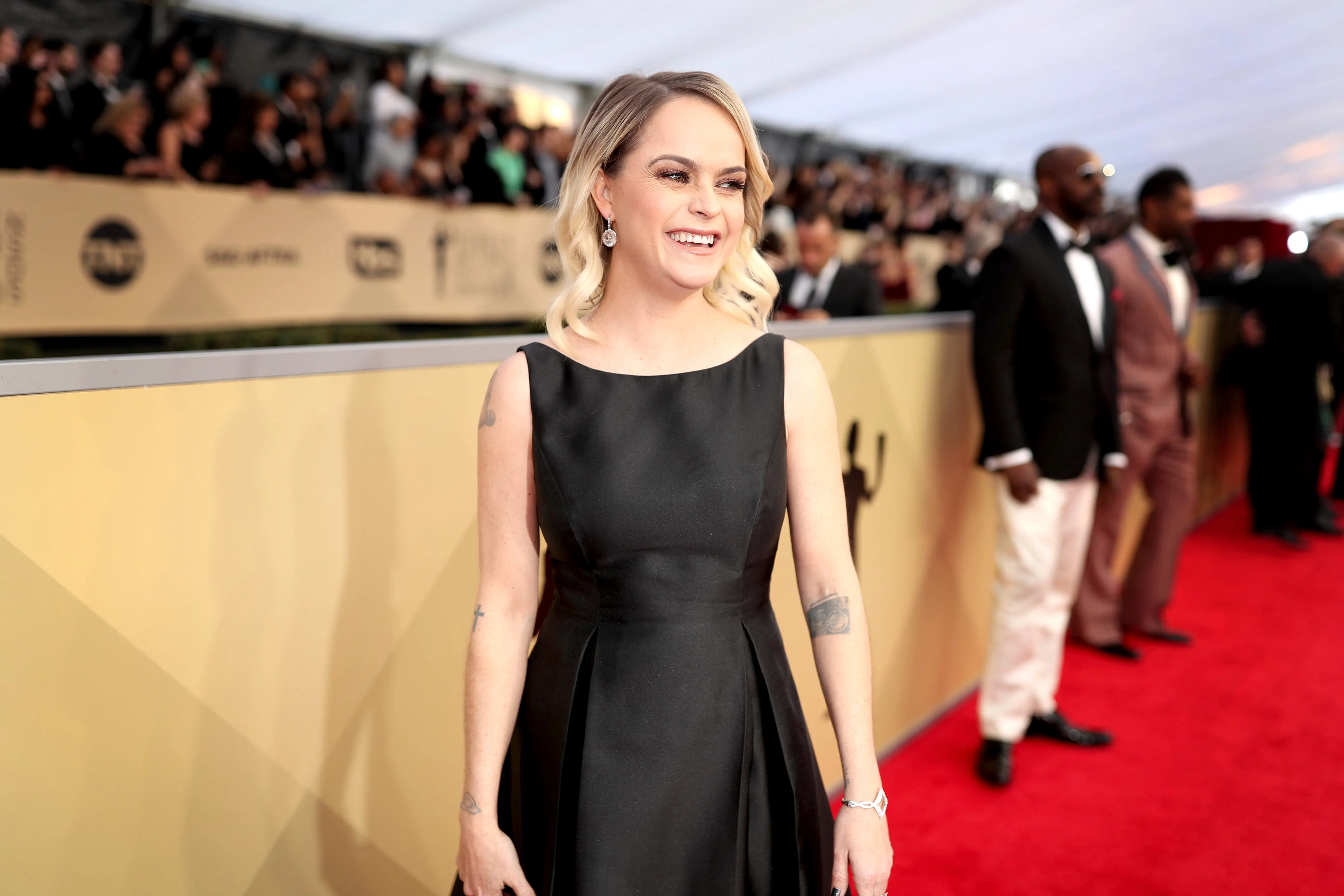 Who is Taryn Manning? Details explored after clip of her attacking ...