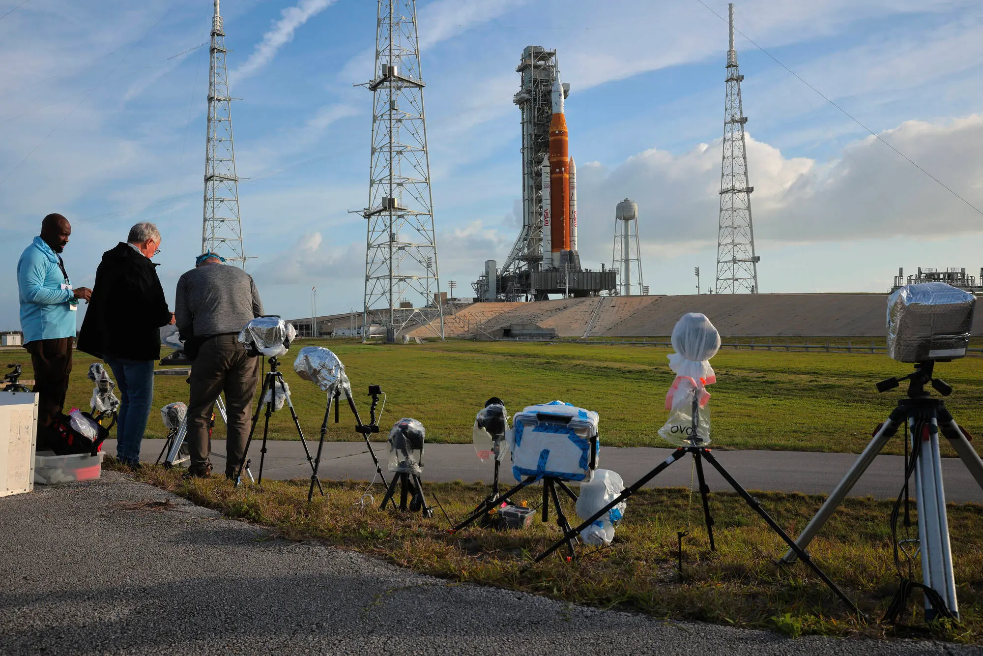 Where is Artemis II now? How to track NASA’s moon mission in real time ...