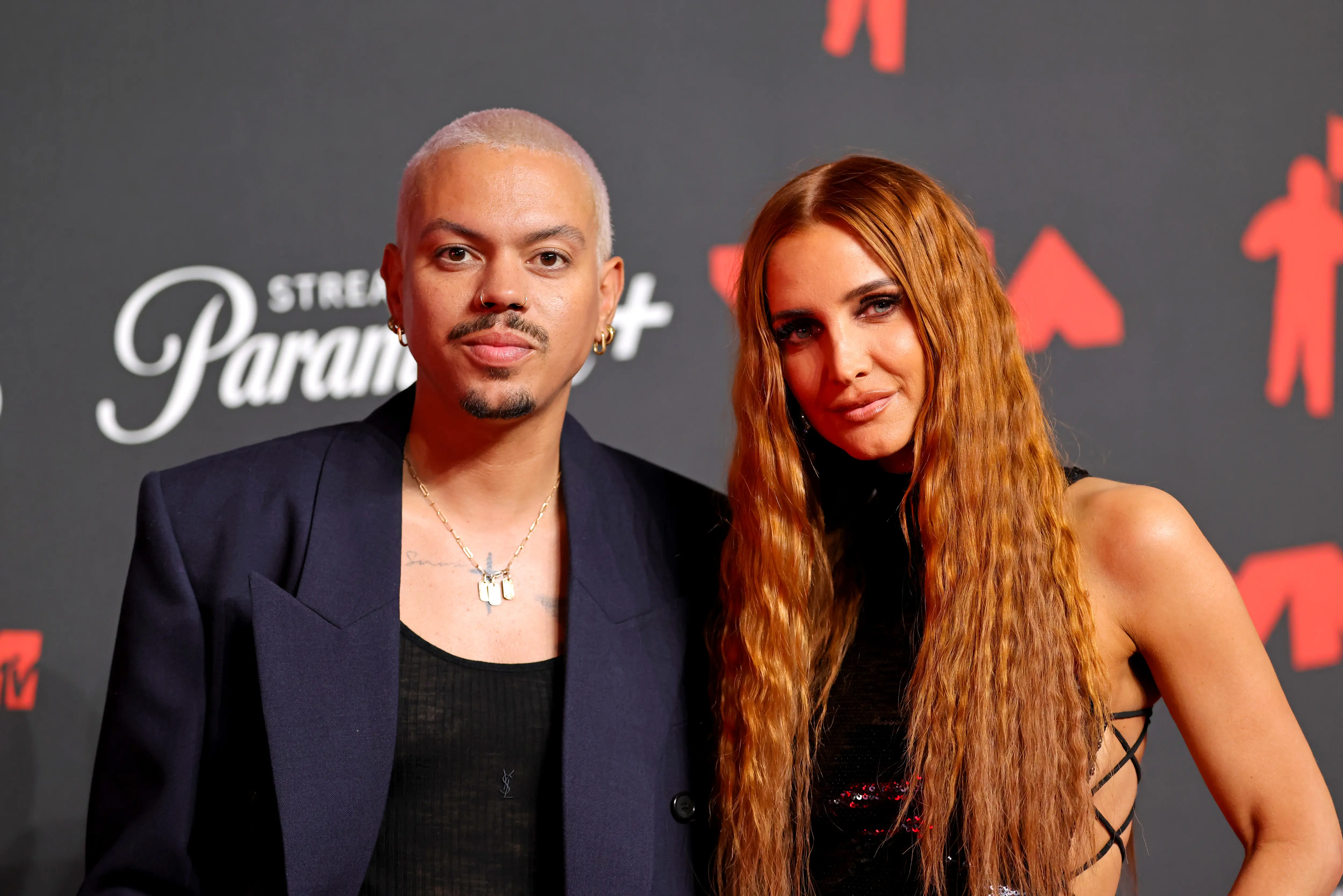 Ashlee Simpson Ross reveals "interesting" part of competing with ...