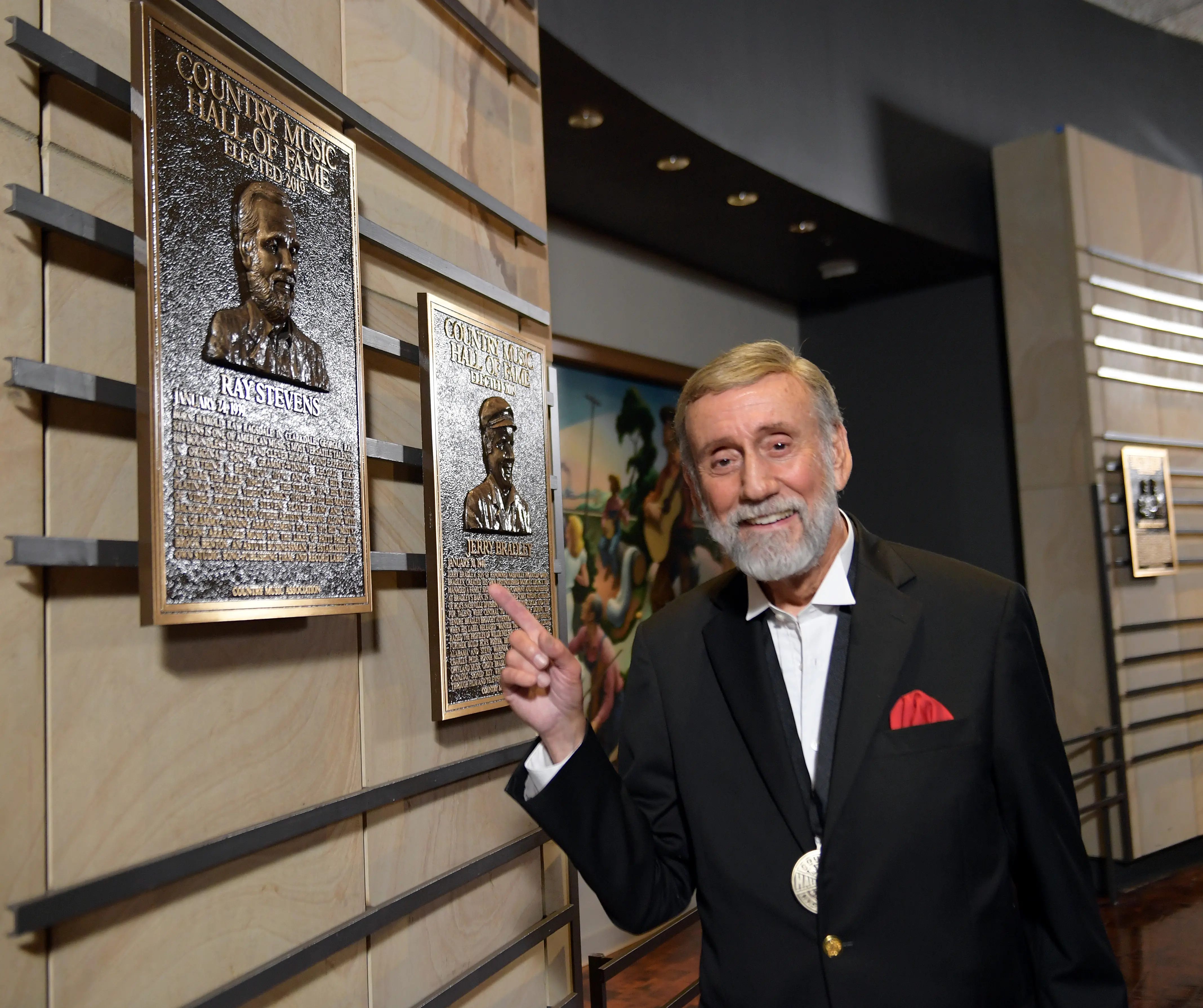 Ray Stevens recovers from broken neck as new album stays on schedule ...