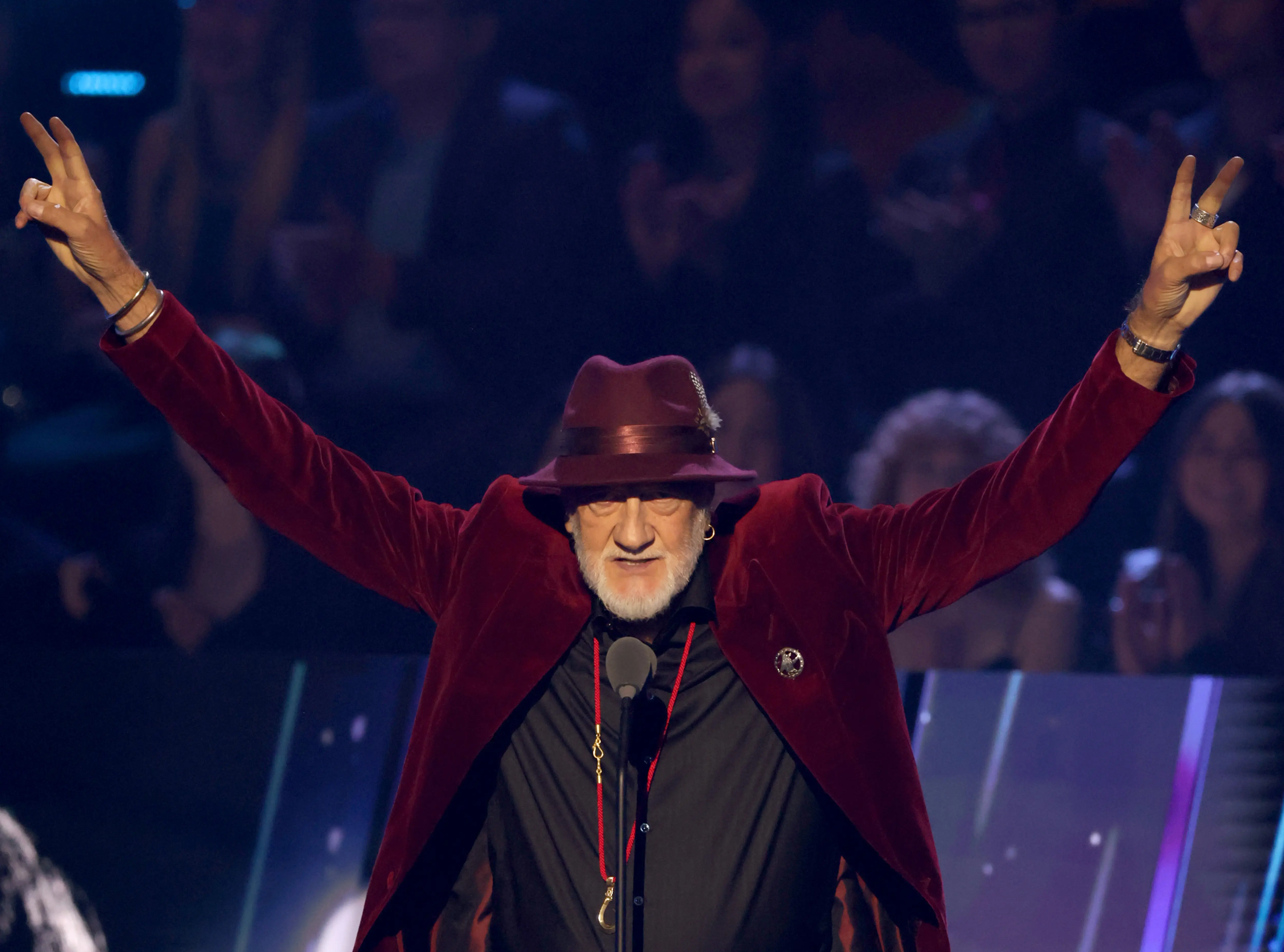 How many kids Mick Fleetwood have? Fleetwood Mac drummer secretly ties ...