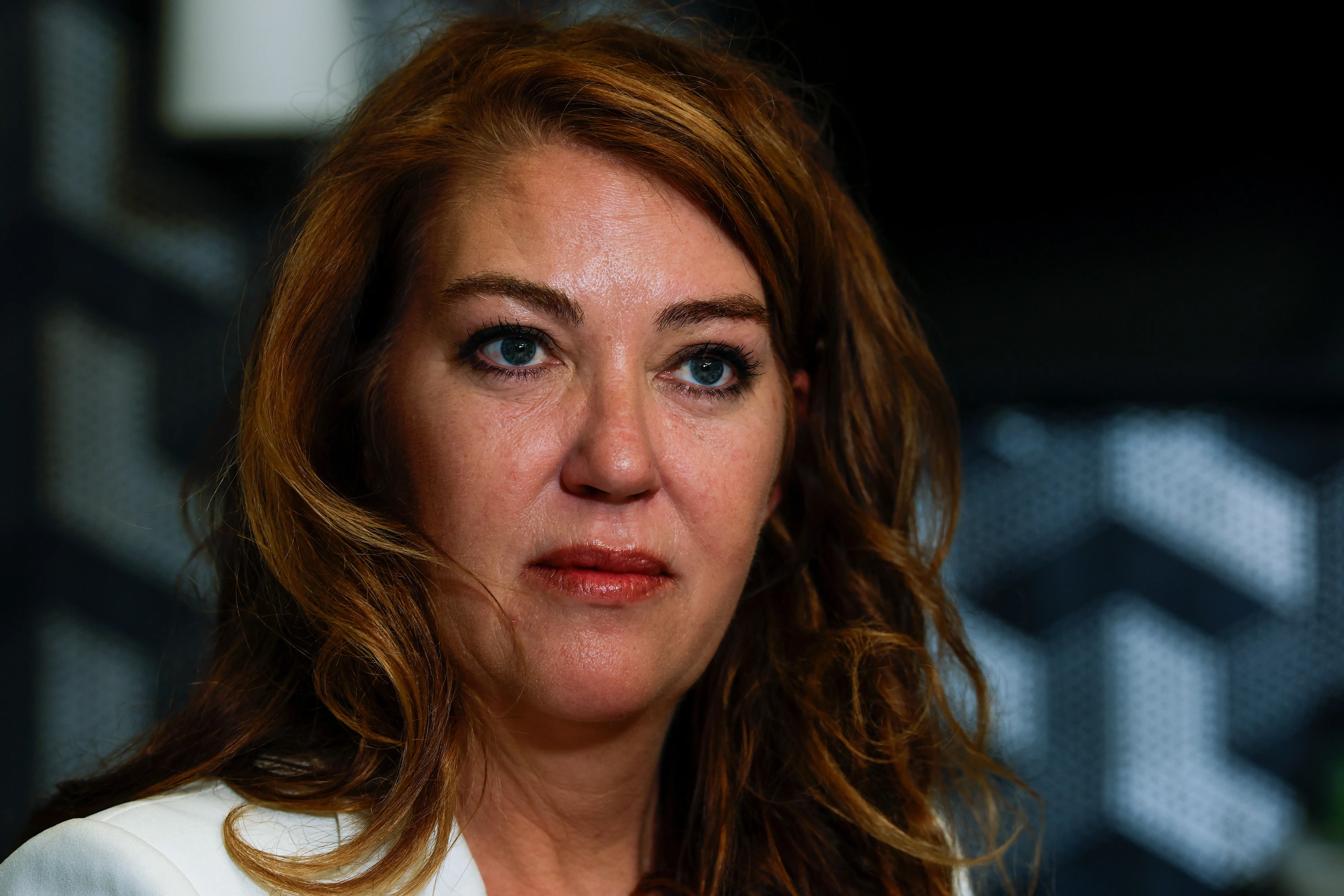 How old is Lonna Drewes? Age and more about model amid Eric Swalwell ...