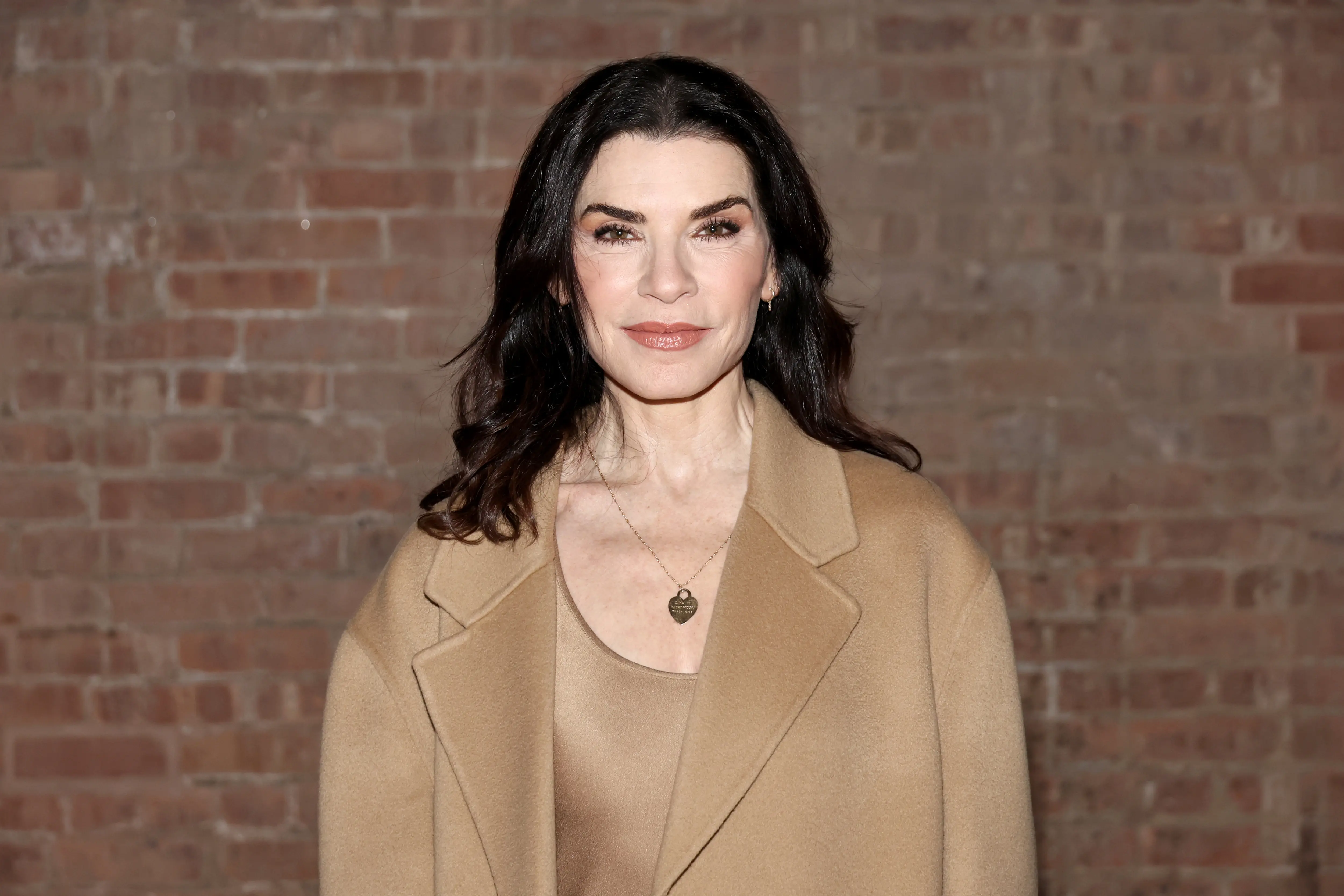 What is the controversy surrounding Julianna Margulies? 2023 racist ...