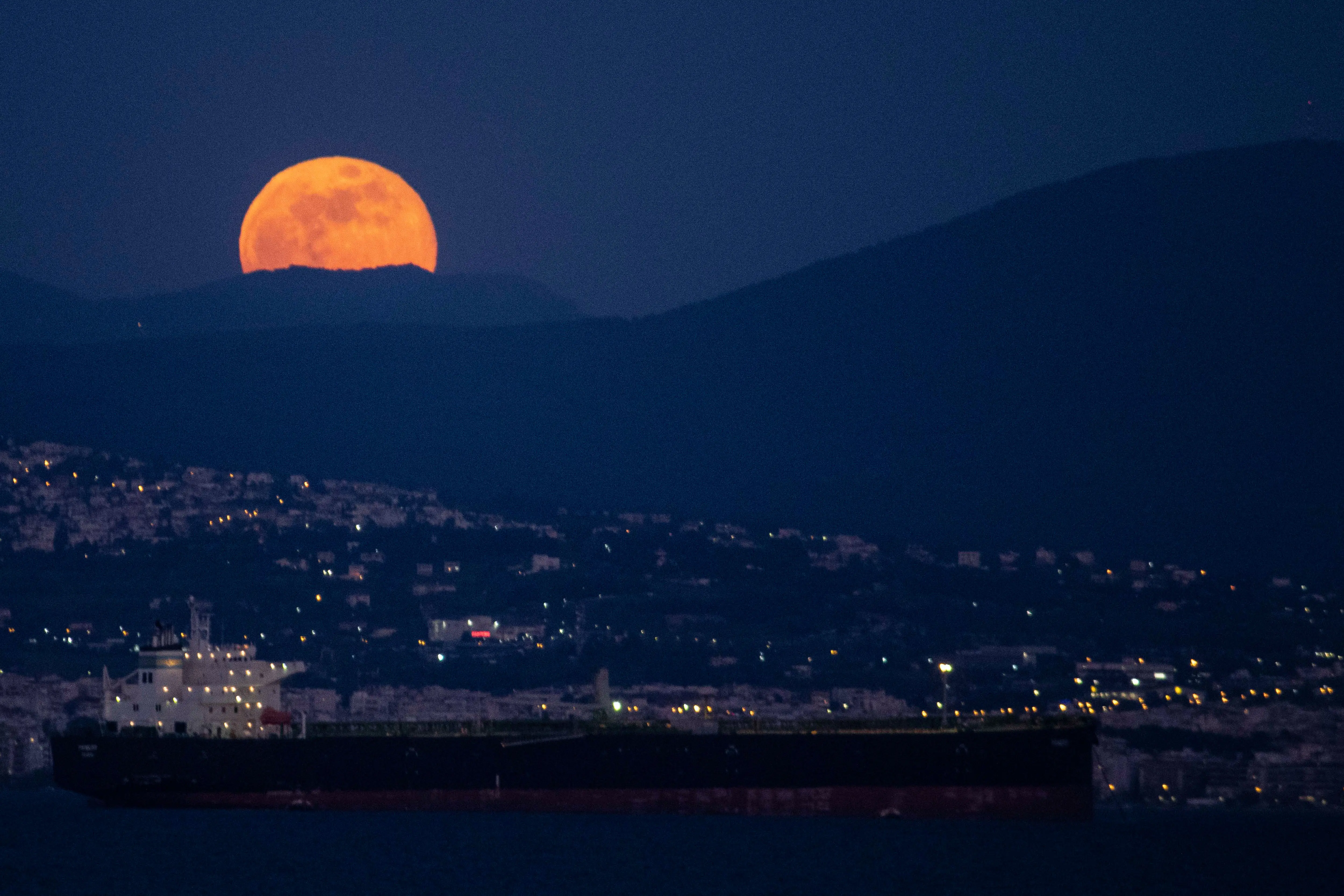 The May Full Moon rises across the Northern Hemisphere - PRIMETIMER
