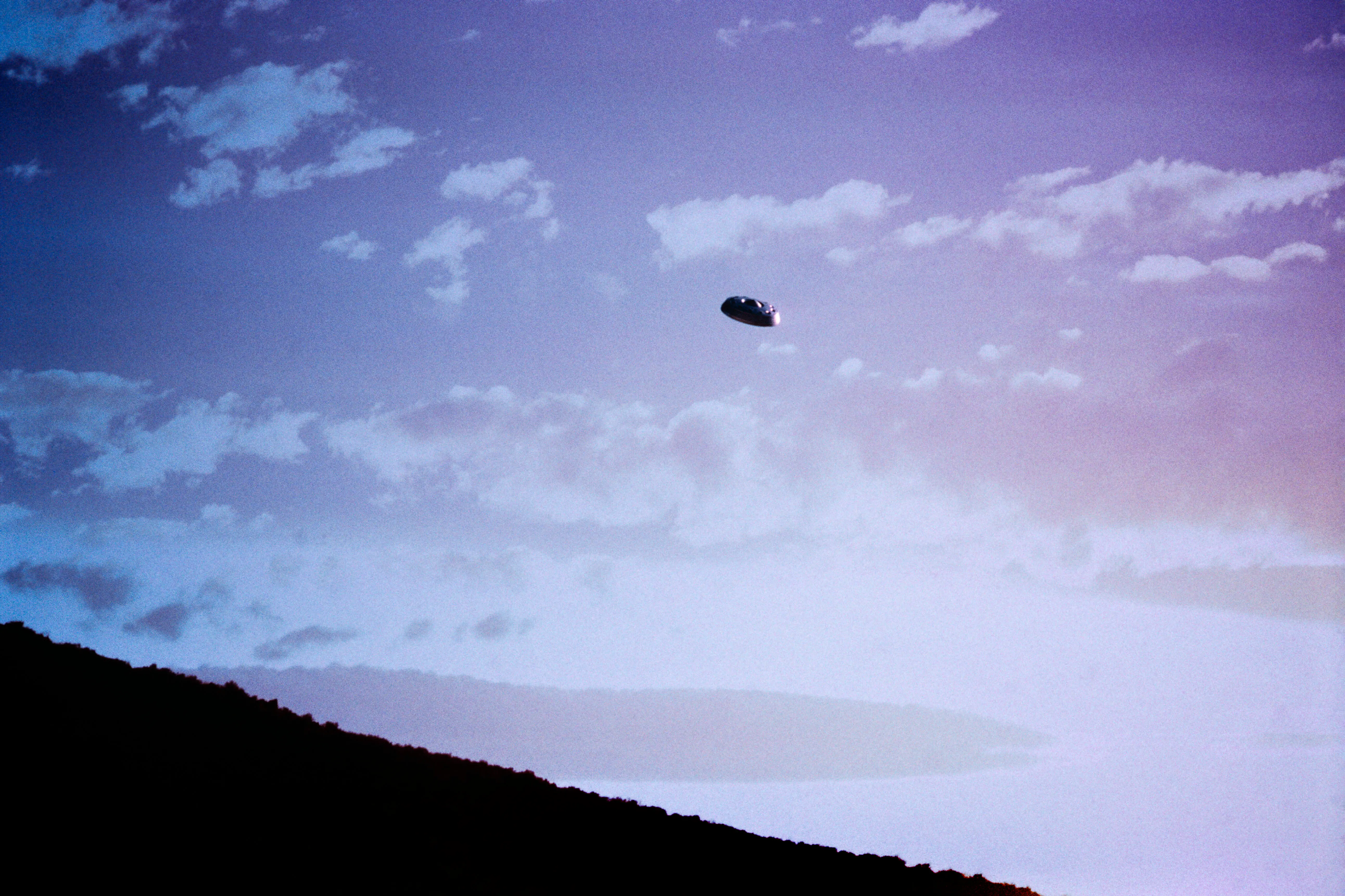 Pentagon publishes UFO records linked to Apollo moon missions - PRIMETIMER