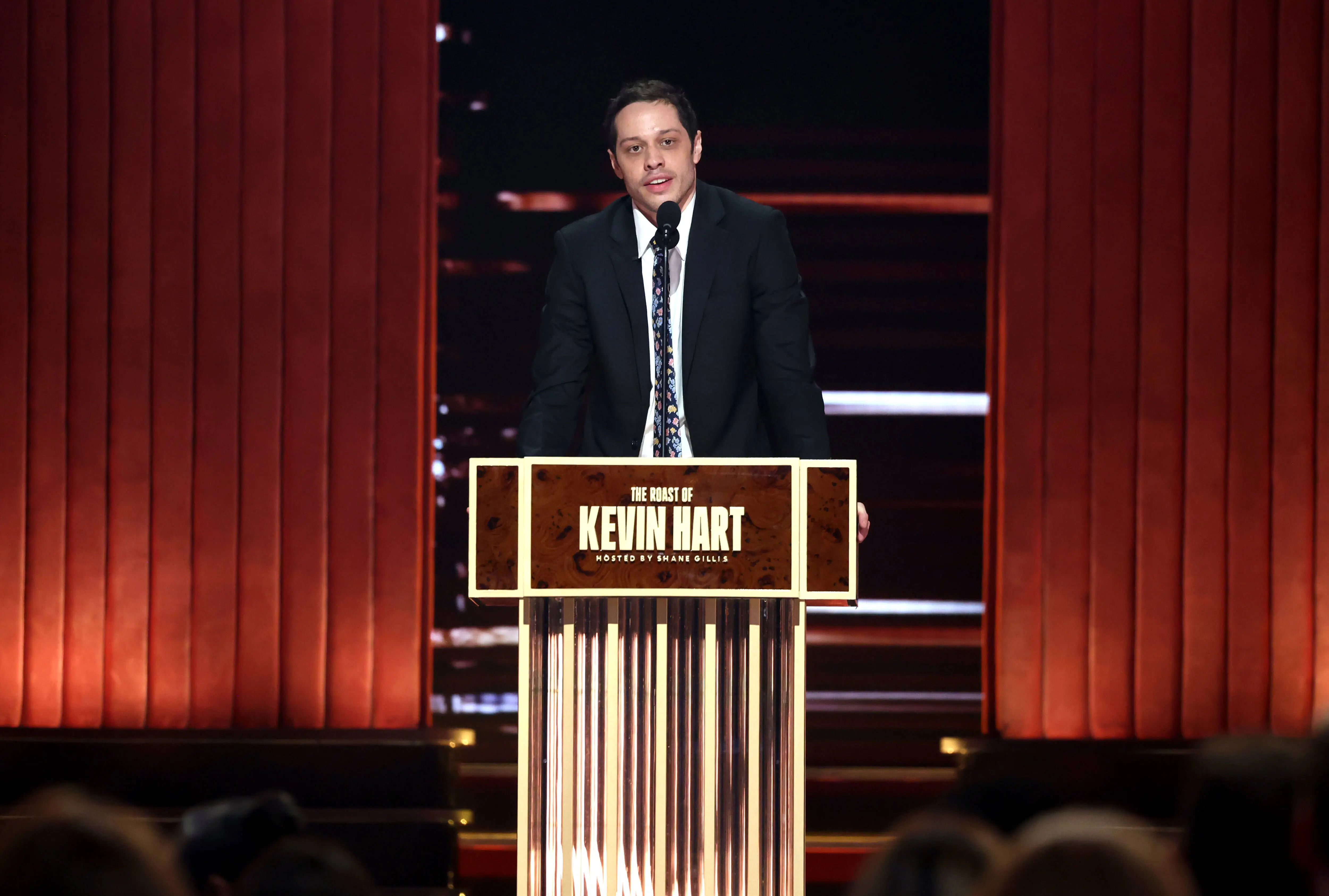 “If you don’t laugh, you don’t get comedy”: Kevin Hart roast Charlie ...