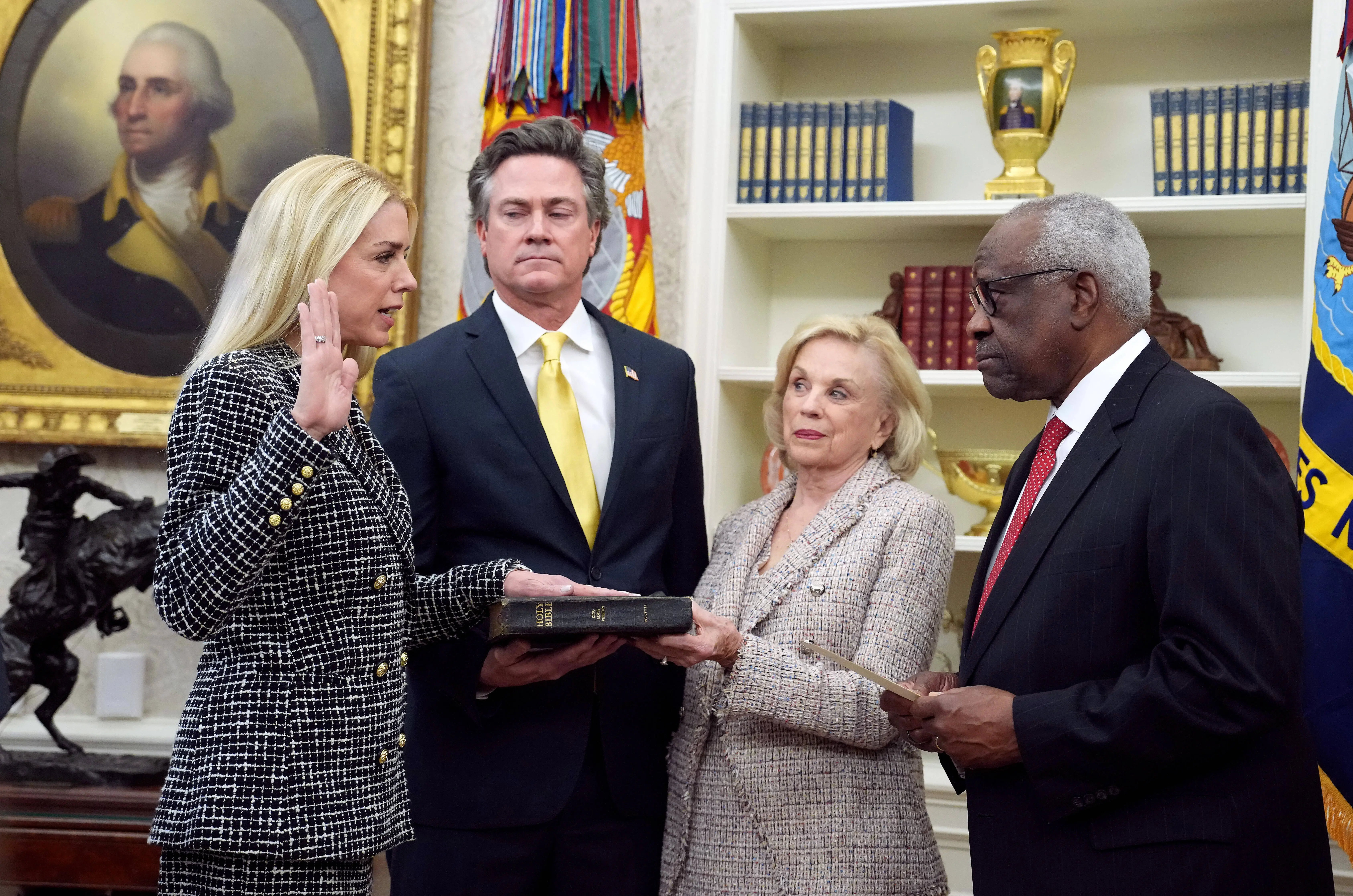 Is Pam Bondi married? All about family as Former Attorney General ...