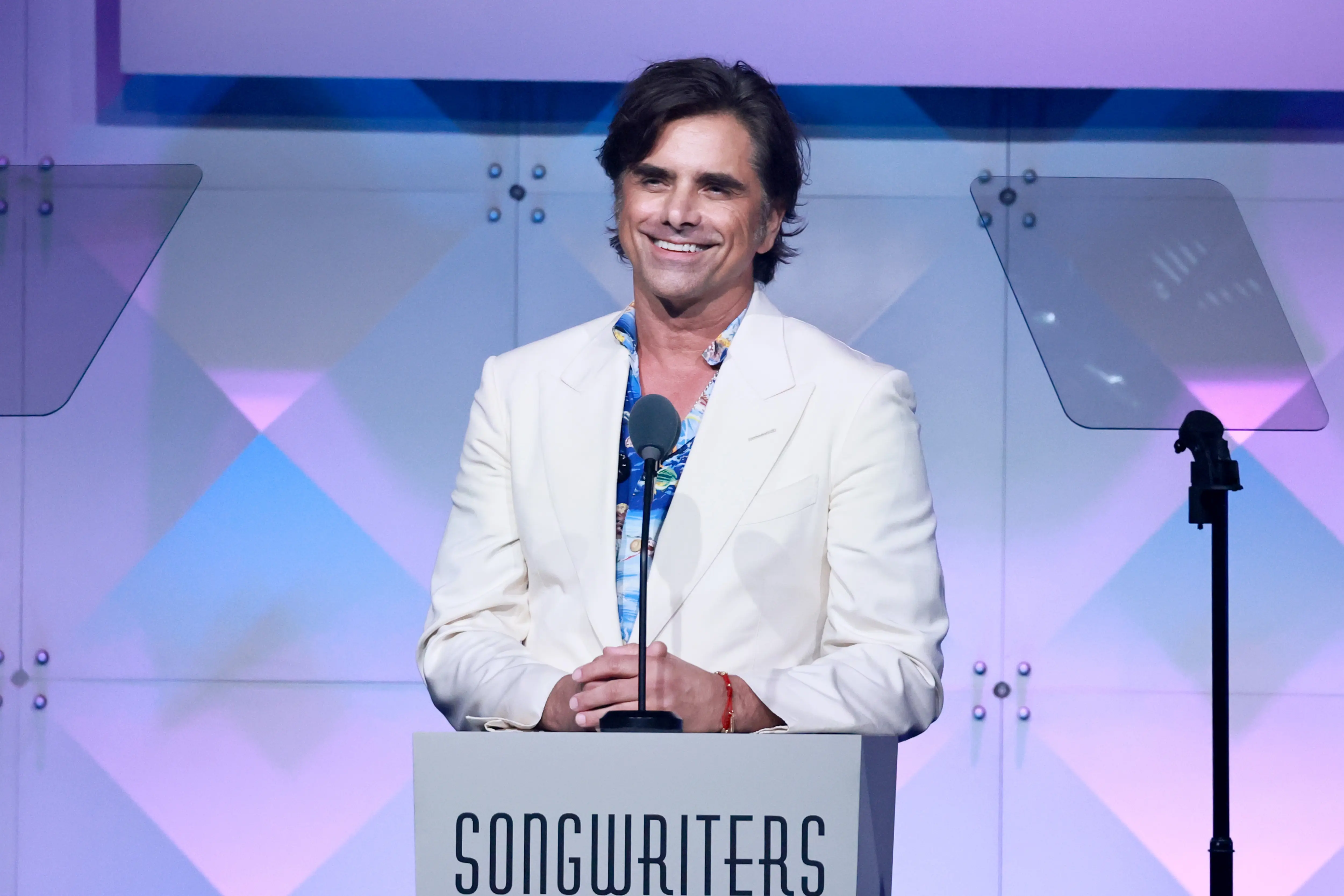 What did John Stamos say about his nose job and Michael Jackson's ...