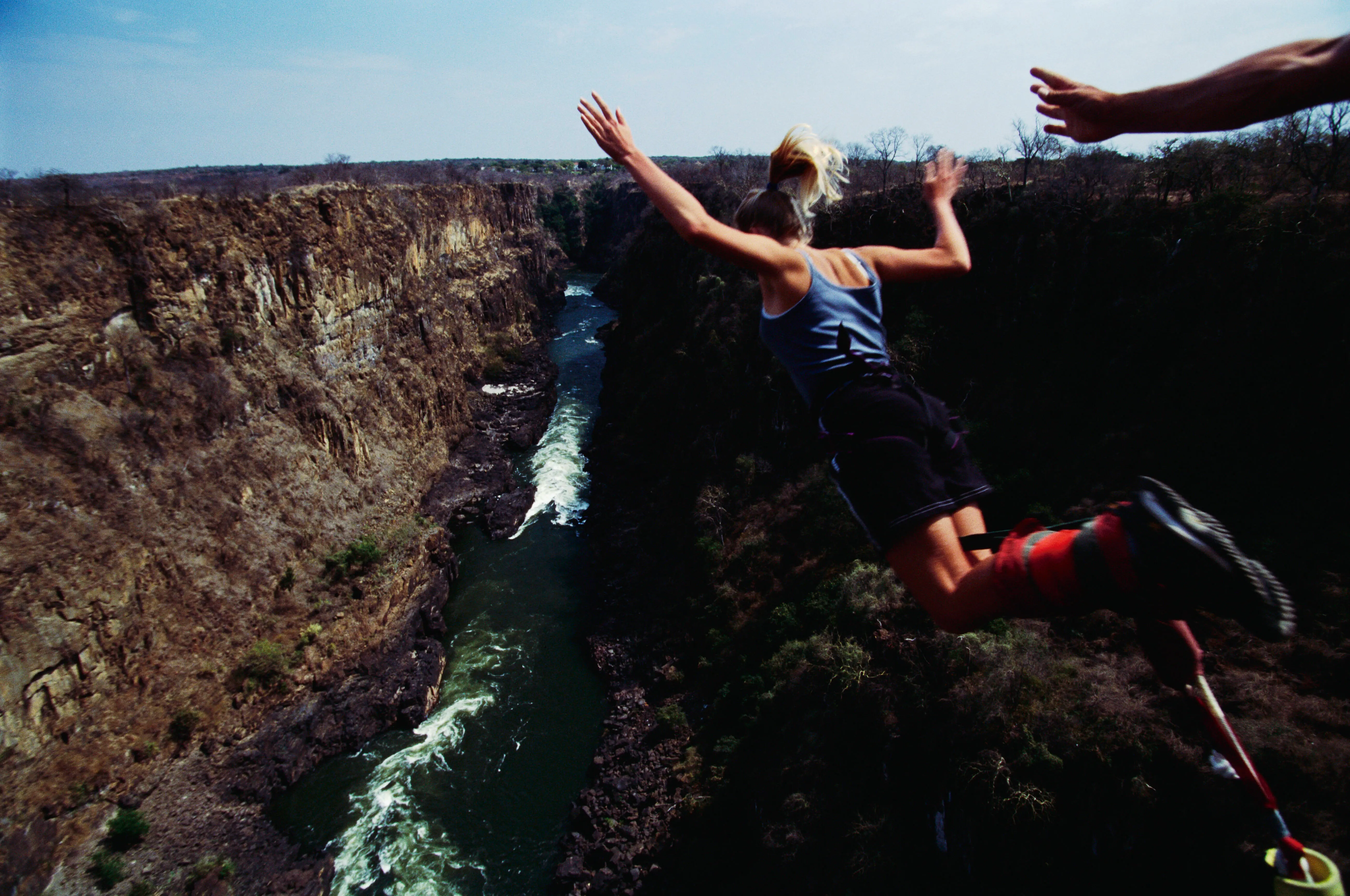 Was Maria Eduarda still alive after 130-foot fall? Nurse reveals final ...